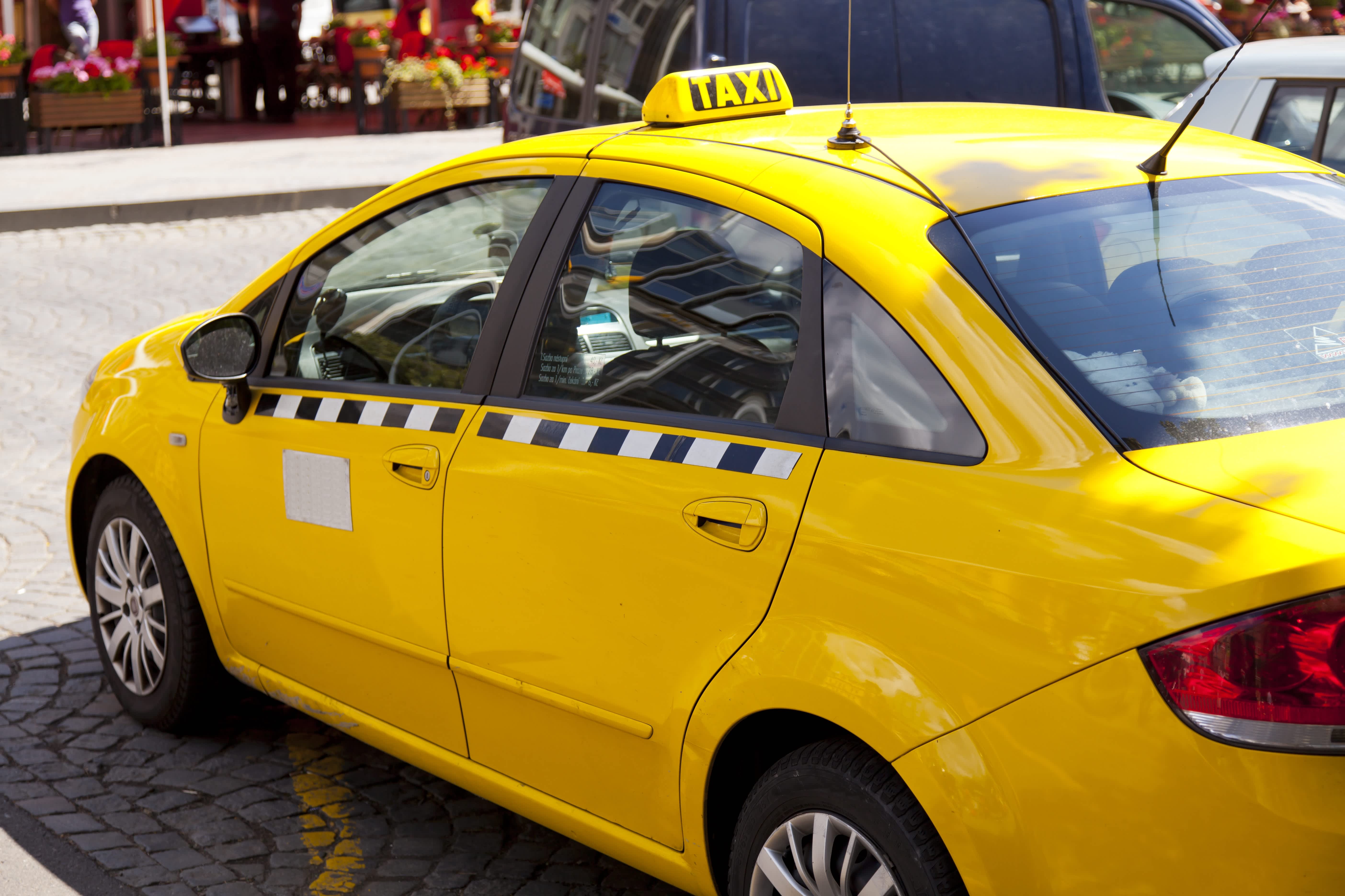 Vel Taxi | Thanjavur Taxi Vel Taxi | Thanjavur Taxi