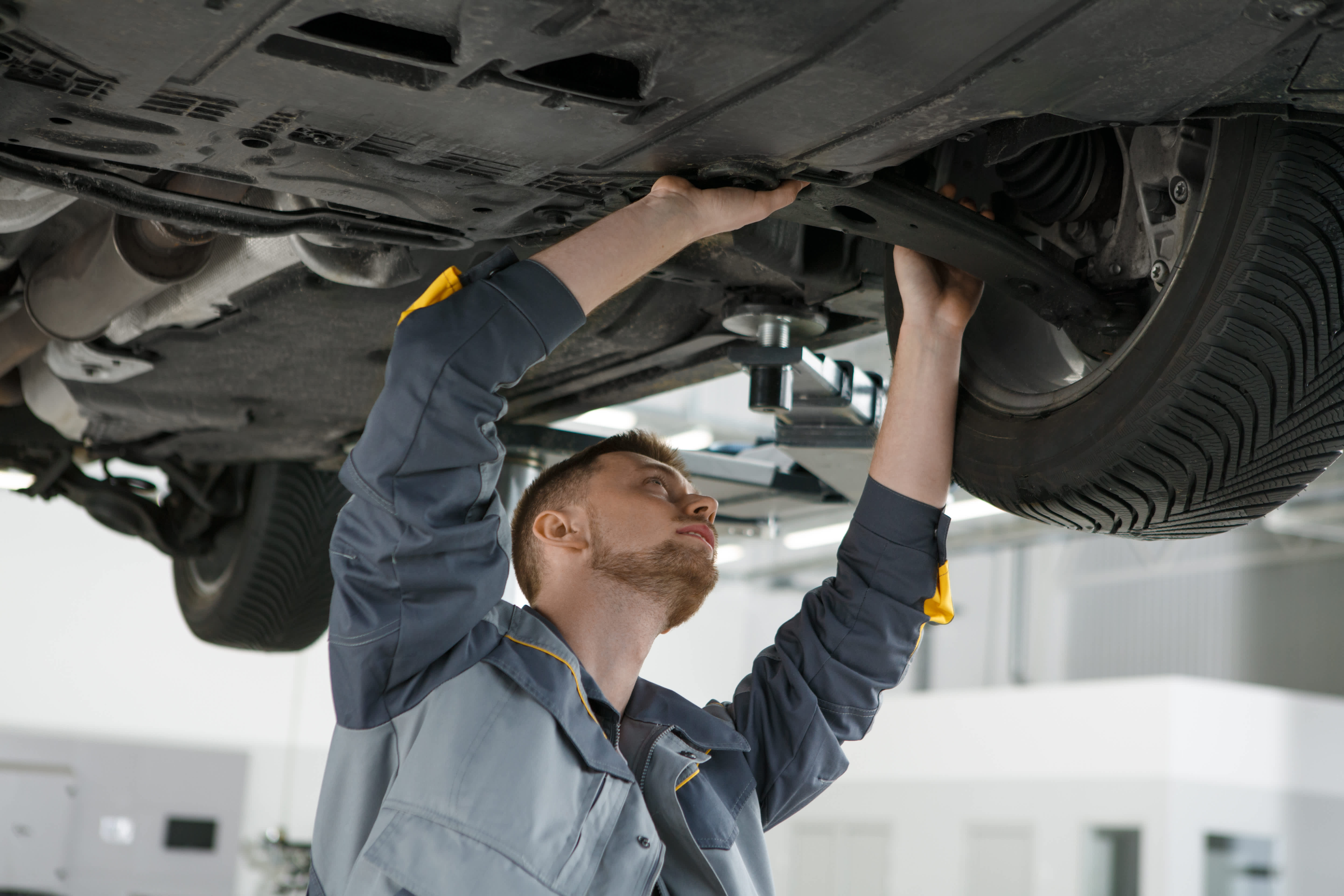 Transmission Repair and Replacement - Repair Expertise - Mobile Car ...