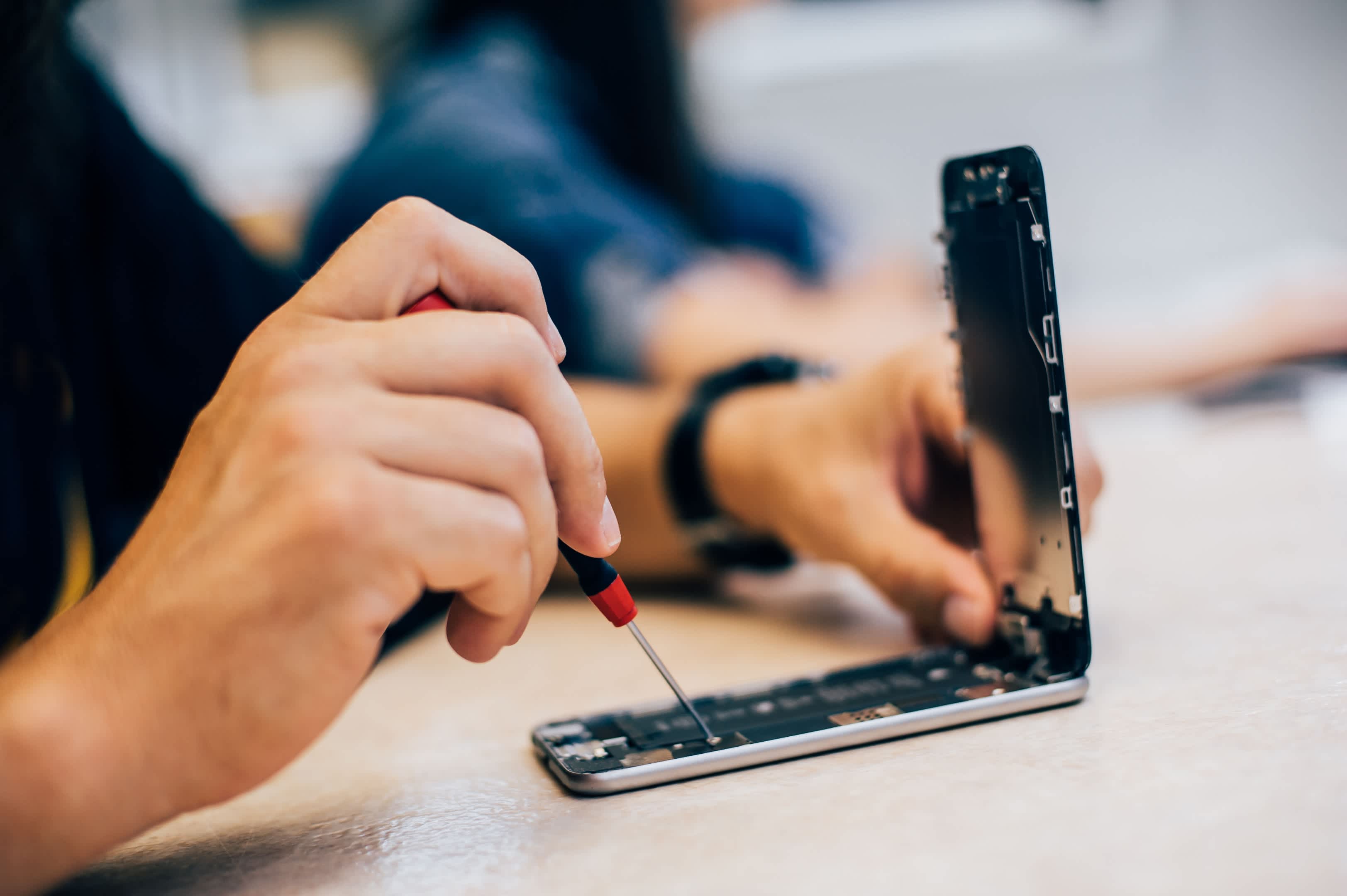 Fast Track Phone Repair and Accessories | Devices Solutions in Queensbury