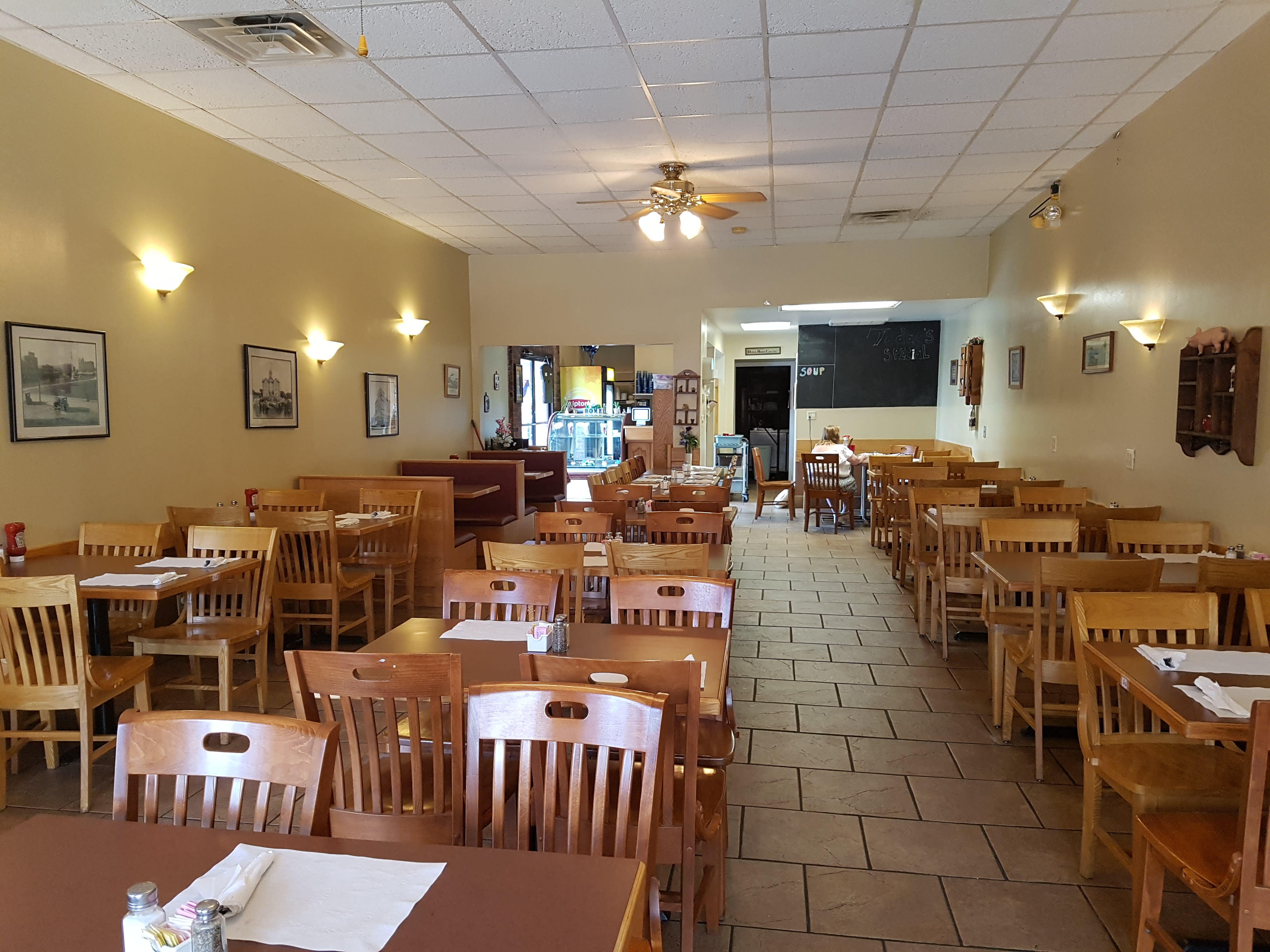 RiverBend | Restaurant