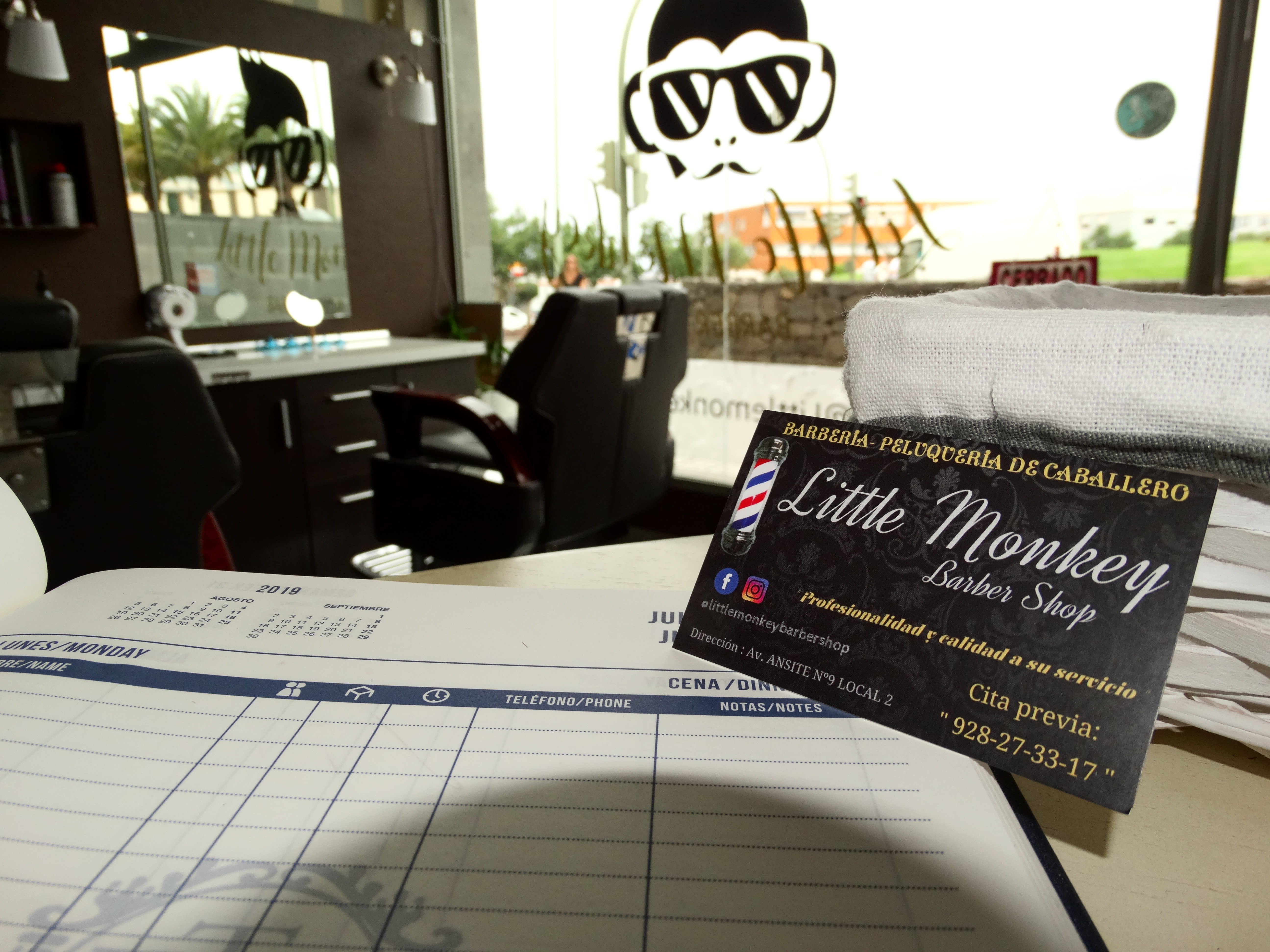 Little Monkey Barbero Shop | Barbero