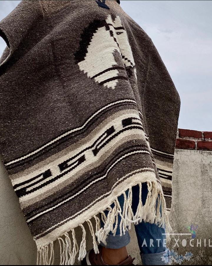 Gabán de cuello con diseño cabeza de caballo - Gabanes - Arte Xochil ...