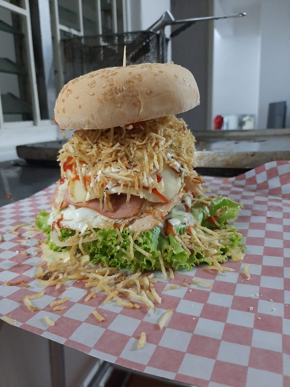 Hamburguesa Maracucha - Nuestro menú - Los Maracuchos Fast Food ...