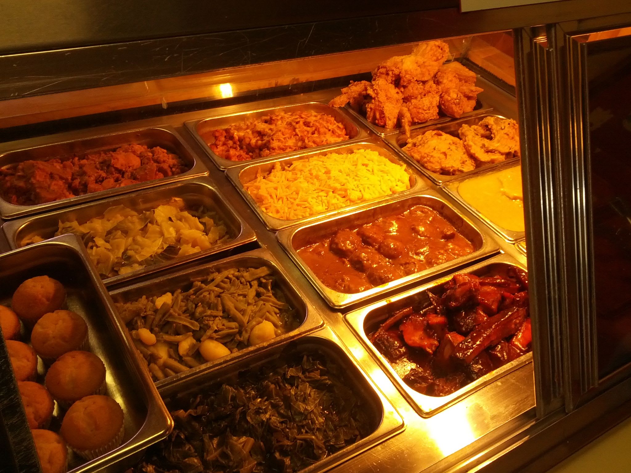 Tony's BBQ Unlimited | Barbecue Restaurant in Milwaukee