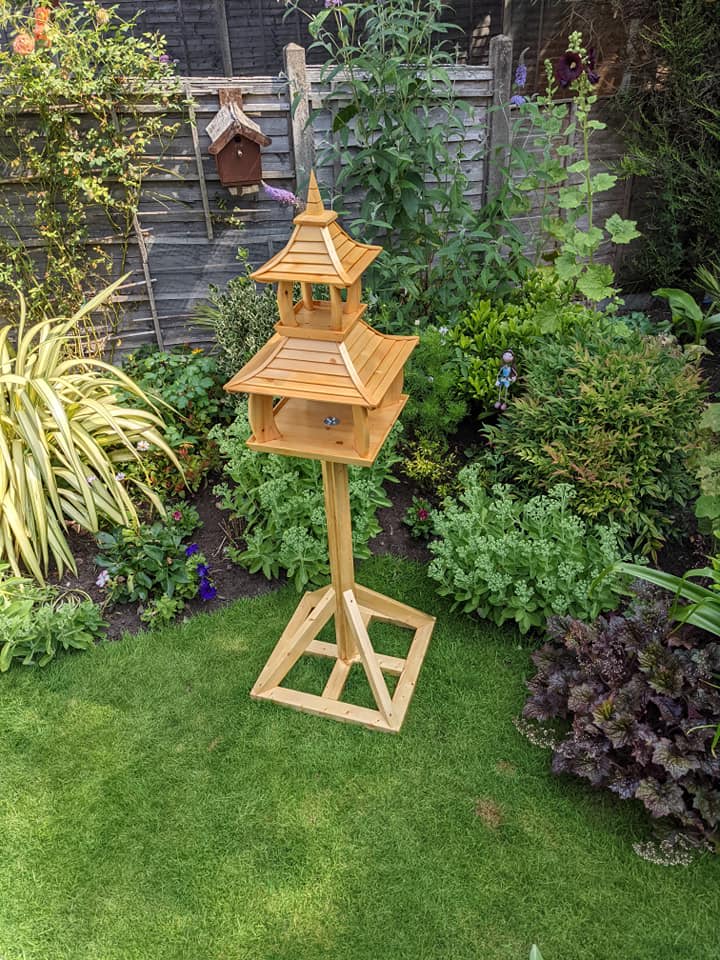 Japanese Bird Feeder Camojojo HiBird: Best Smart Bird Feeder Camera,