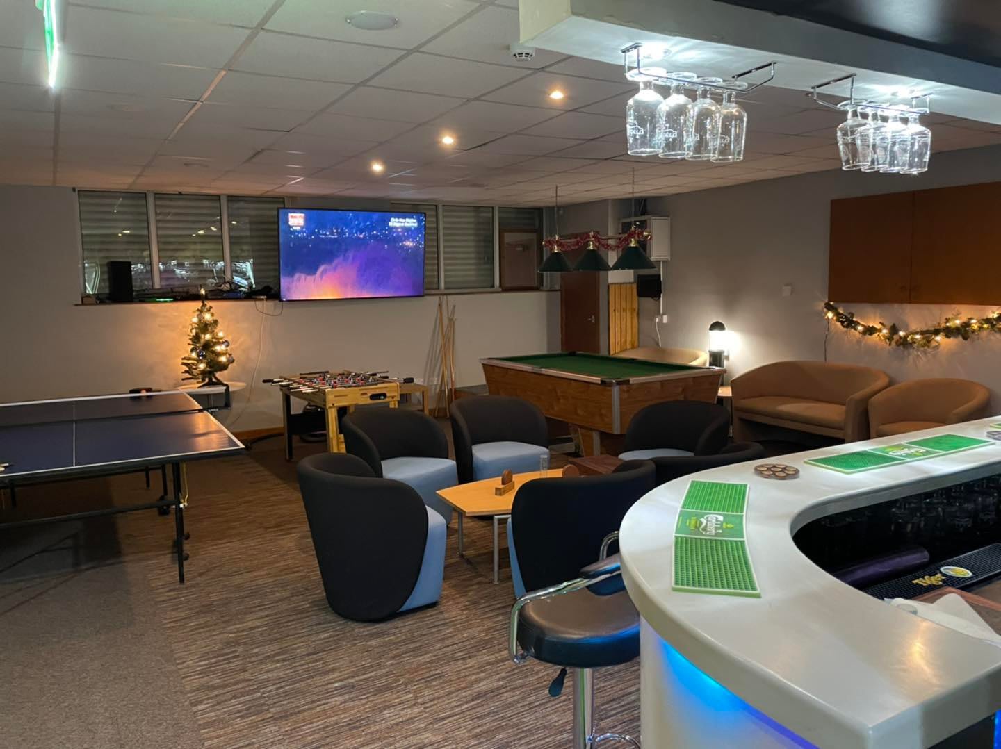 Outside In Sports Bar | Sports Venue & Bar in Pudsey