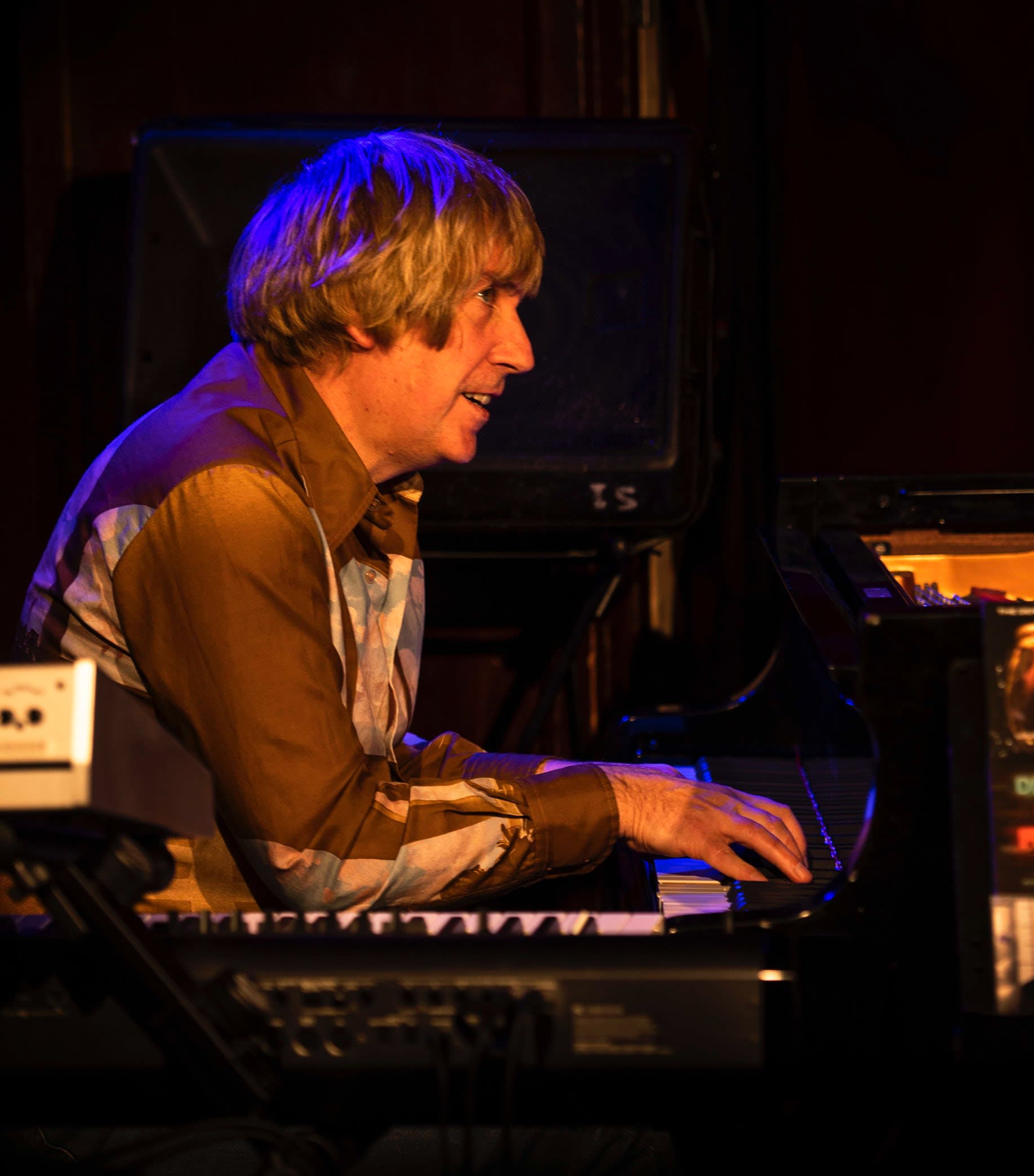 Neil Angilley - Keyboards - Neil Angilley - Keyboards - Some Kinda ...