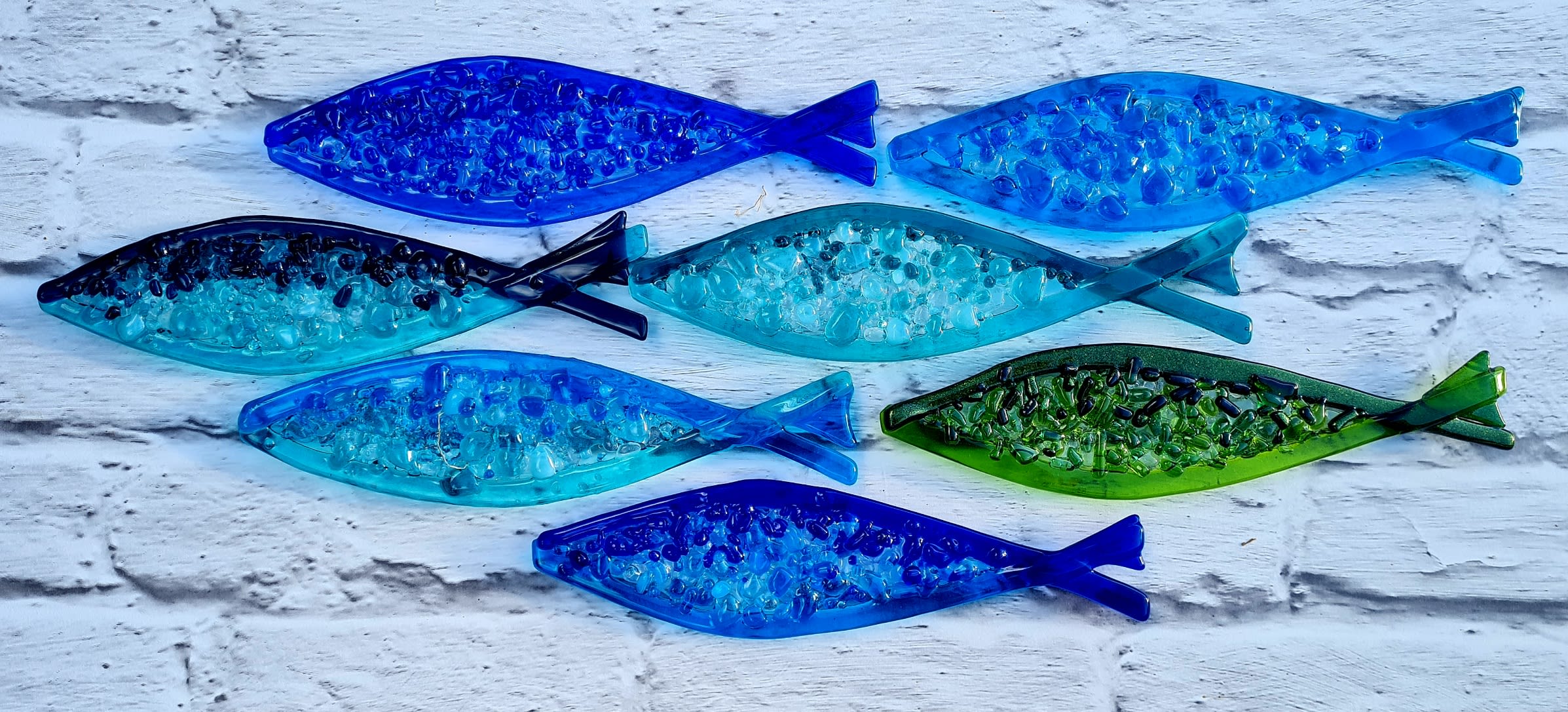 Floating/Swimming Fish with invisible wall mount - Core Collection Free ...