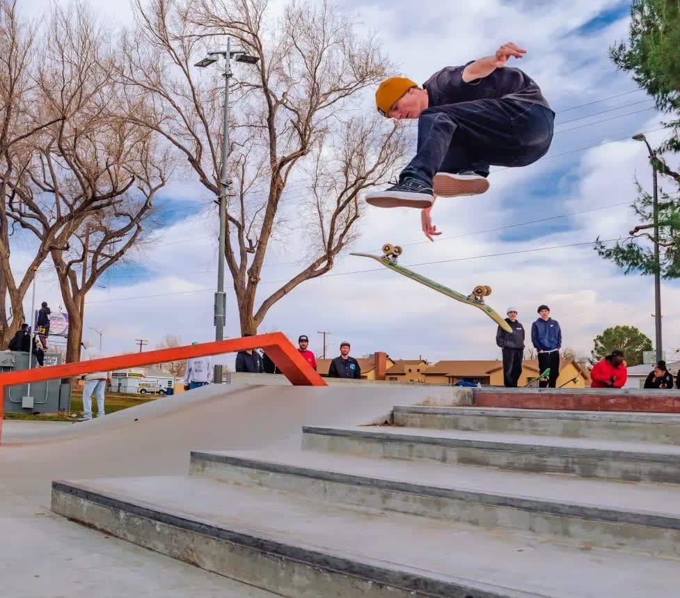 Onboard Skate School | Rosamond Sports Instructor