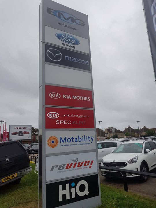 Building and Road Signs - Signage & Graphics - Limitless | Motorsport ...