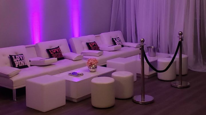 Luxe for Less Chicago - Event Venue