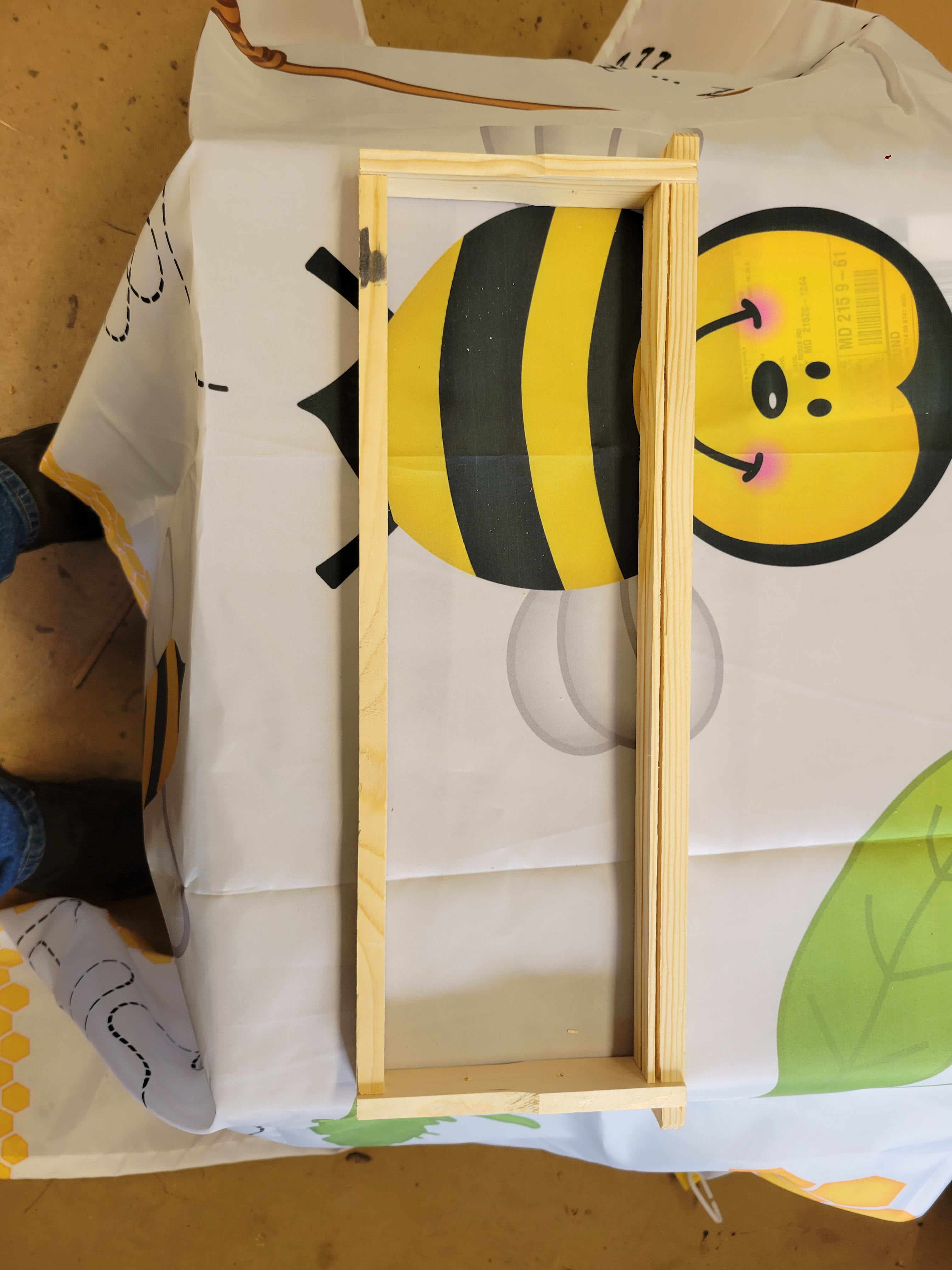 Frames - Featured Items - The Bee Shack | Beekeeping Supply Store In ...