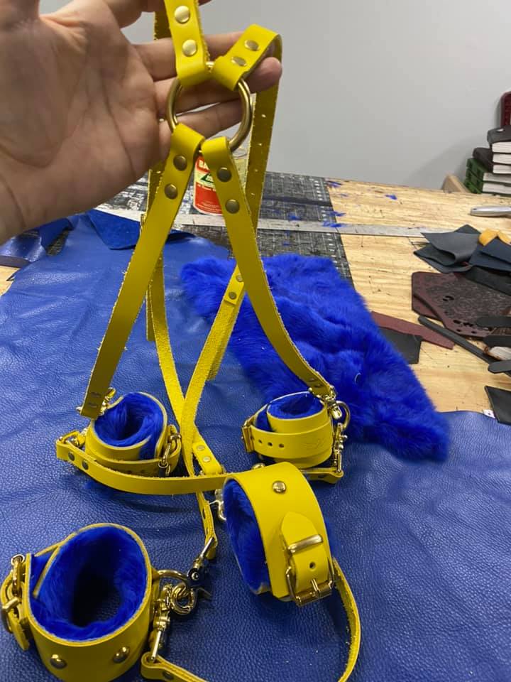 Yellow Leather Harness Set - Harness Sets - DeRosas Leather Works ...