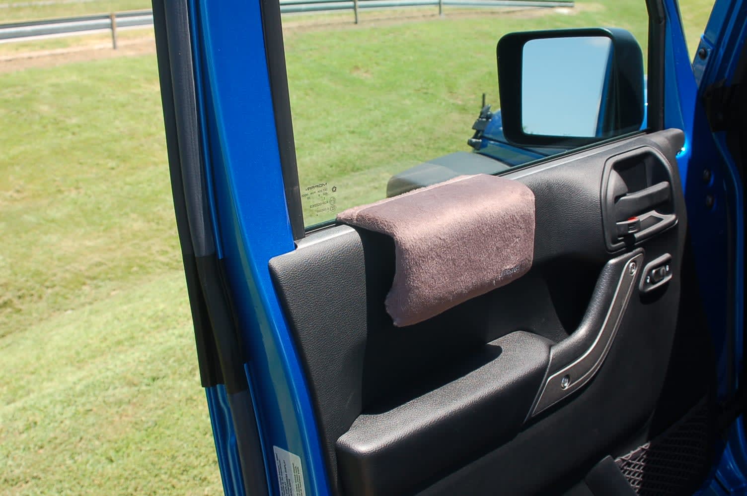 Our Top Rated Armrest Pad - B Comfort LLC | Auto Parts Store in Chester