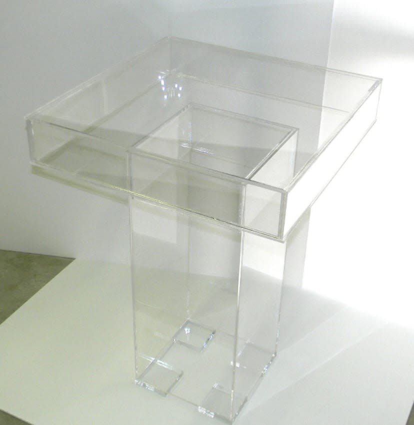 Acrylic Cake Table - Cake Table - BuoEvents Hire | Party & Wedding ...