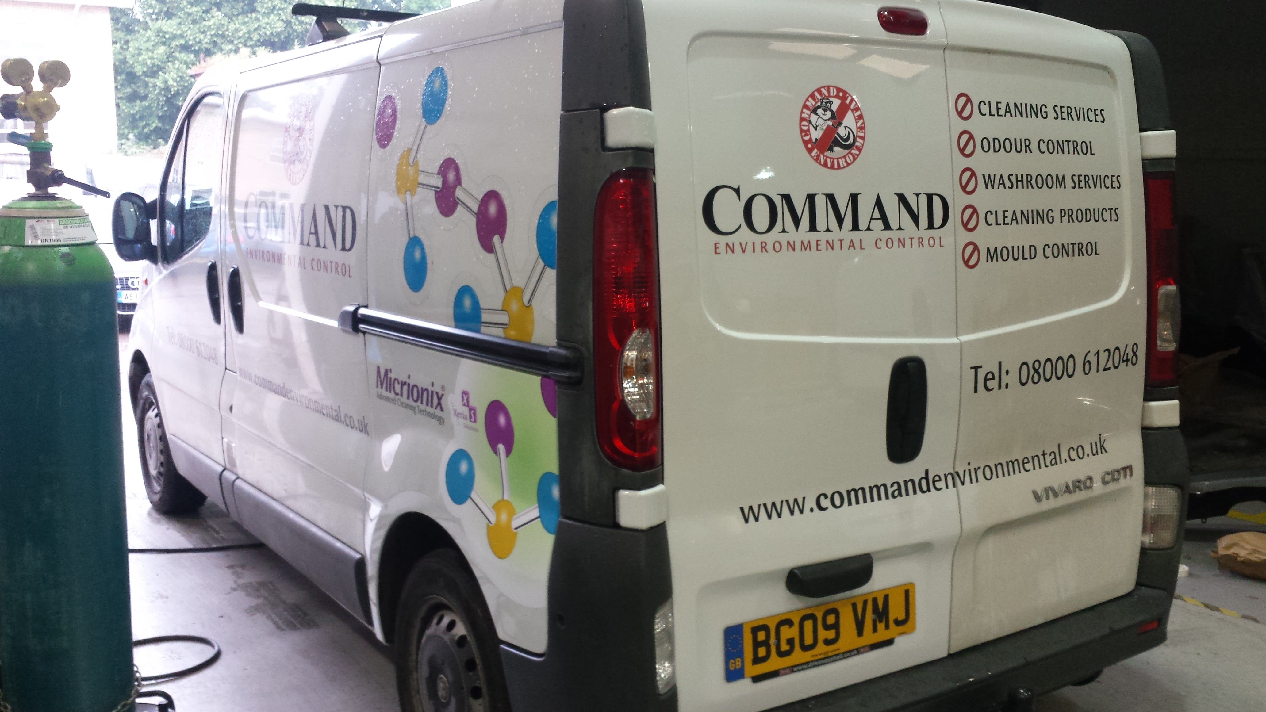 Vehicle Sign Writing - Signage & Graphics - Limitless | Motorsport ...