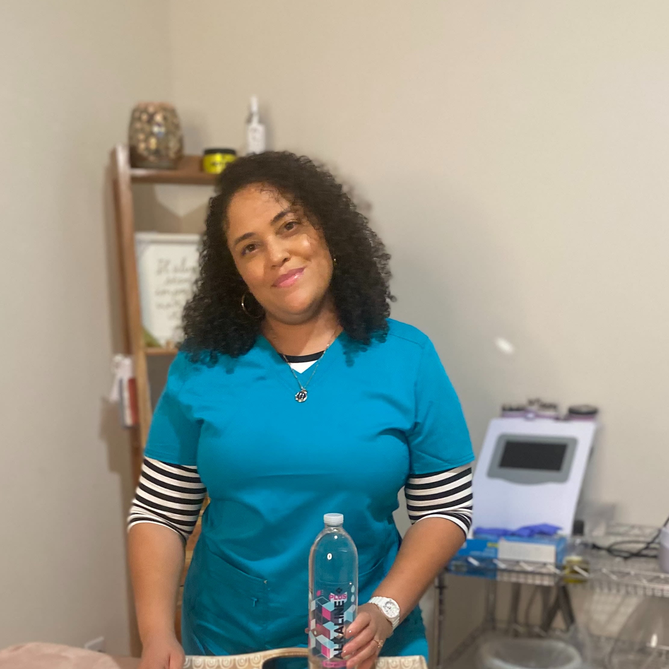 Honey Bee Snatched - Non-Invasive Body Treatments | Waggaman