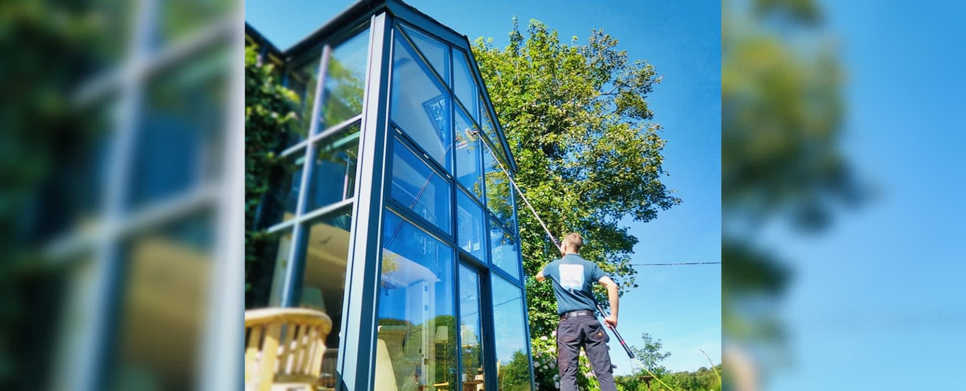 Aqua HOT Wash - Window Cleaning | Window Cleaner