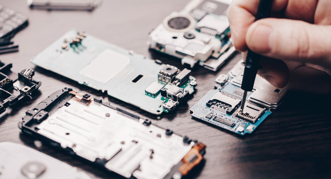 Expert Phone Repair Shop in Edmond - Fast Bros Phone Repair | Phone ...