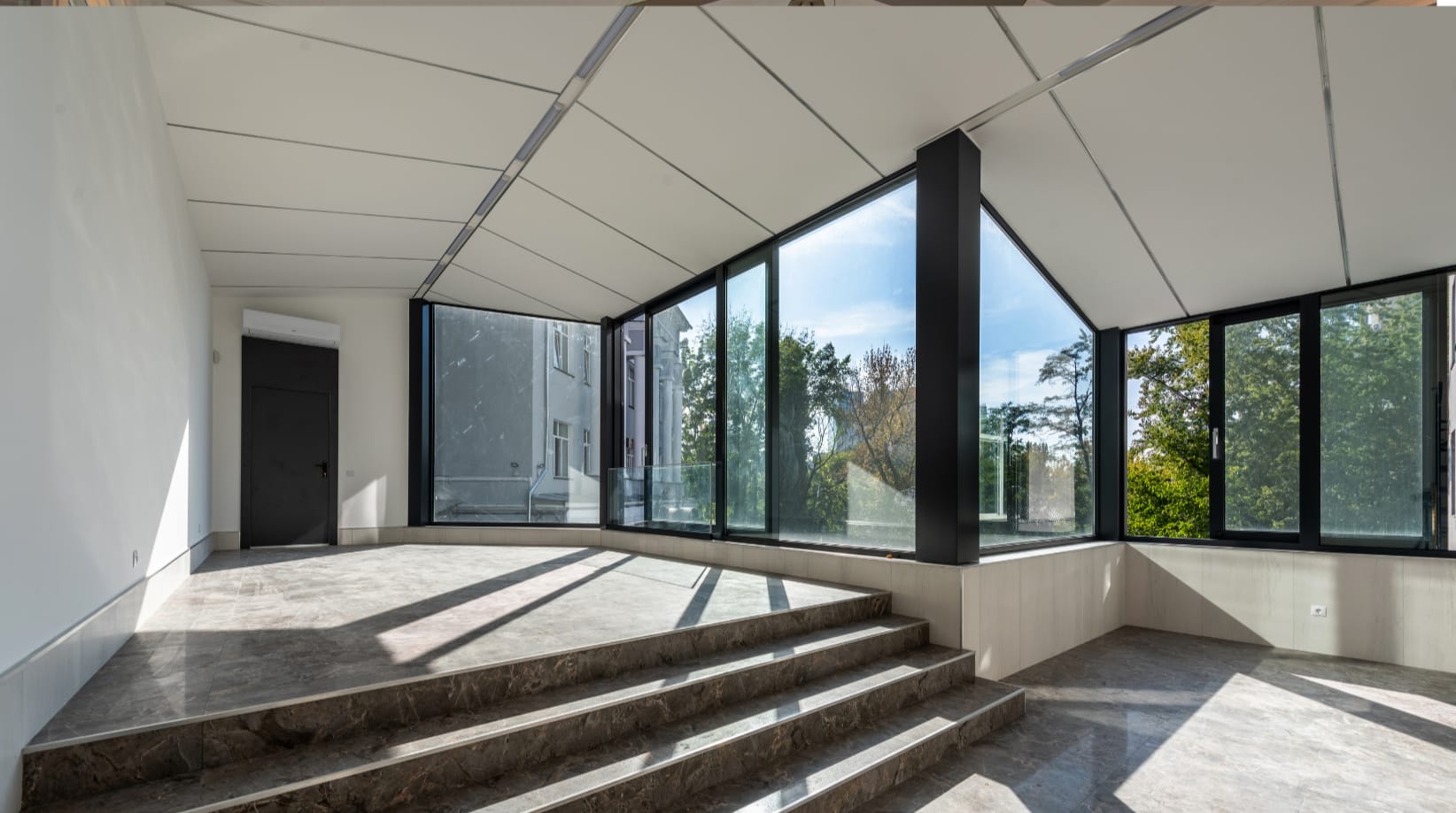 Instaglass LLC | Glass Installation Service in Seattle