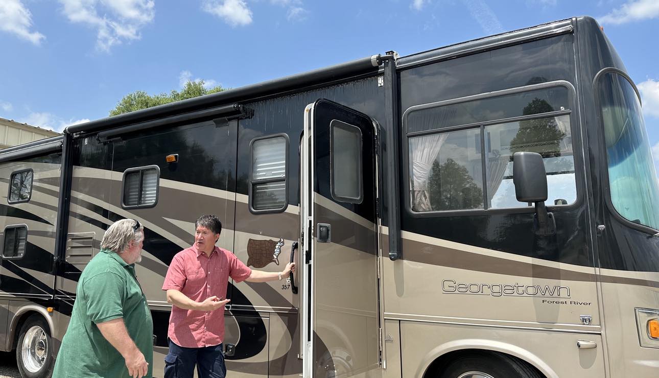 Consign Your RV - Professional RV Services Offered - Ultimate RV Center ...