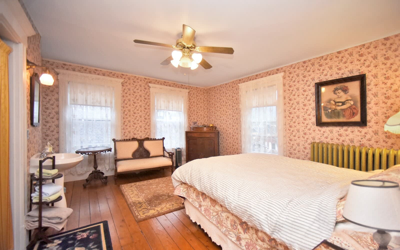 Rose Room - Private Rooms in Home - Blooming Inn | Short-Term Rentals ...