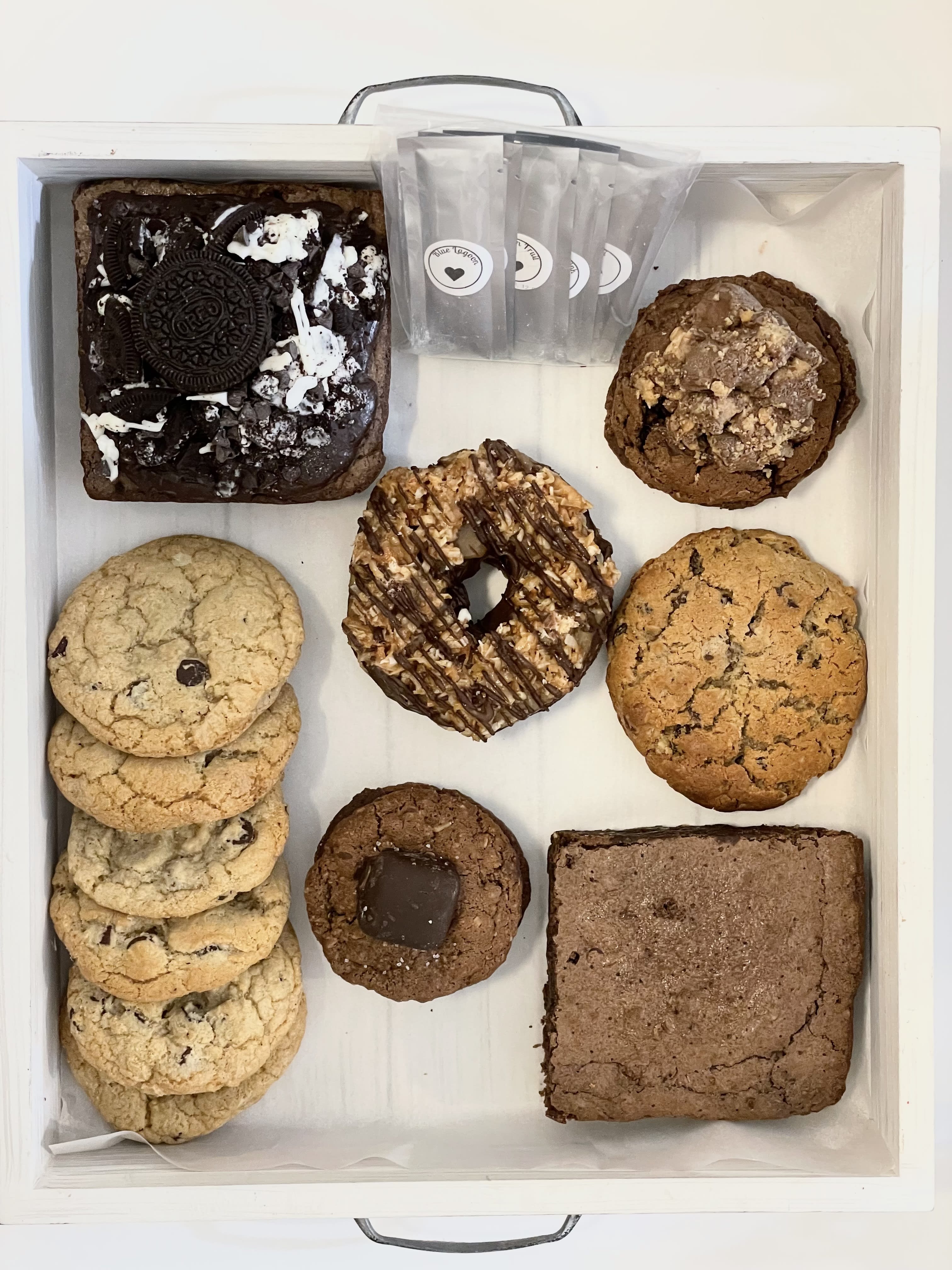 Try Me Box - Surprise Me Boxes & Subscription - Hello Mama Bakery ...