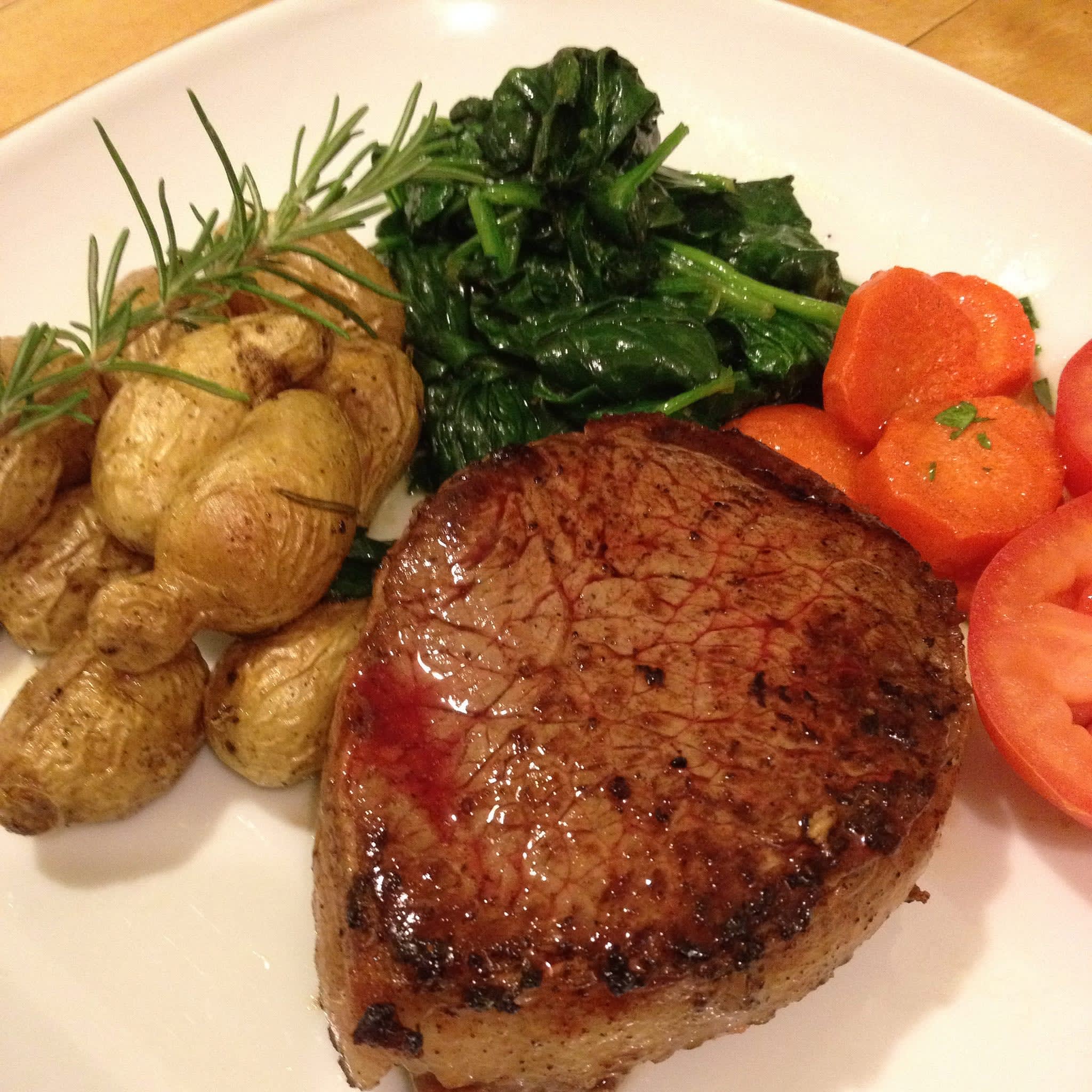 Filet Mignon (Medallones) - Bestsellers - Horizon Fine Foods - Mobile ...