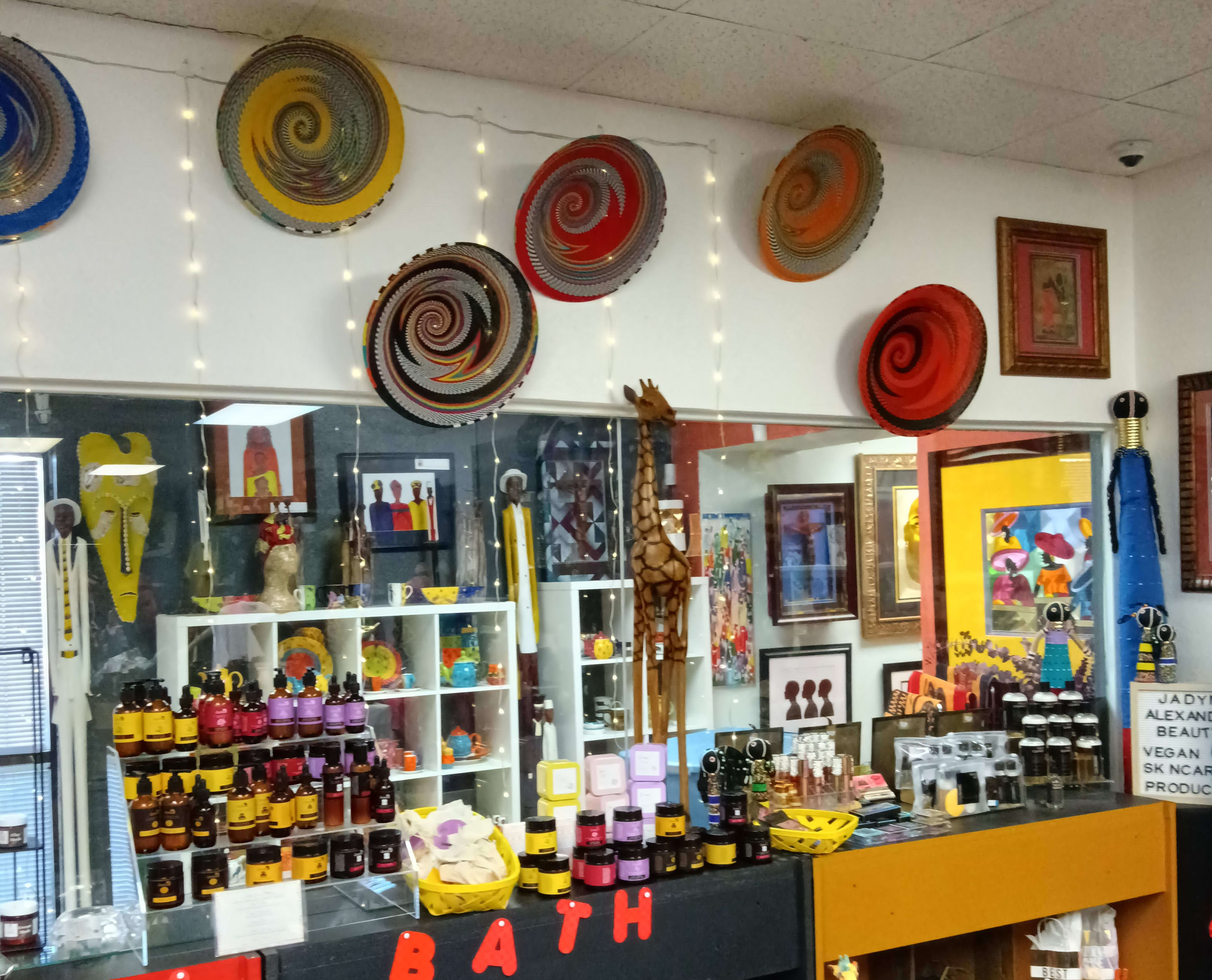 Top Retailer for African Art in Phoenix - Small World African Art ...
