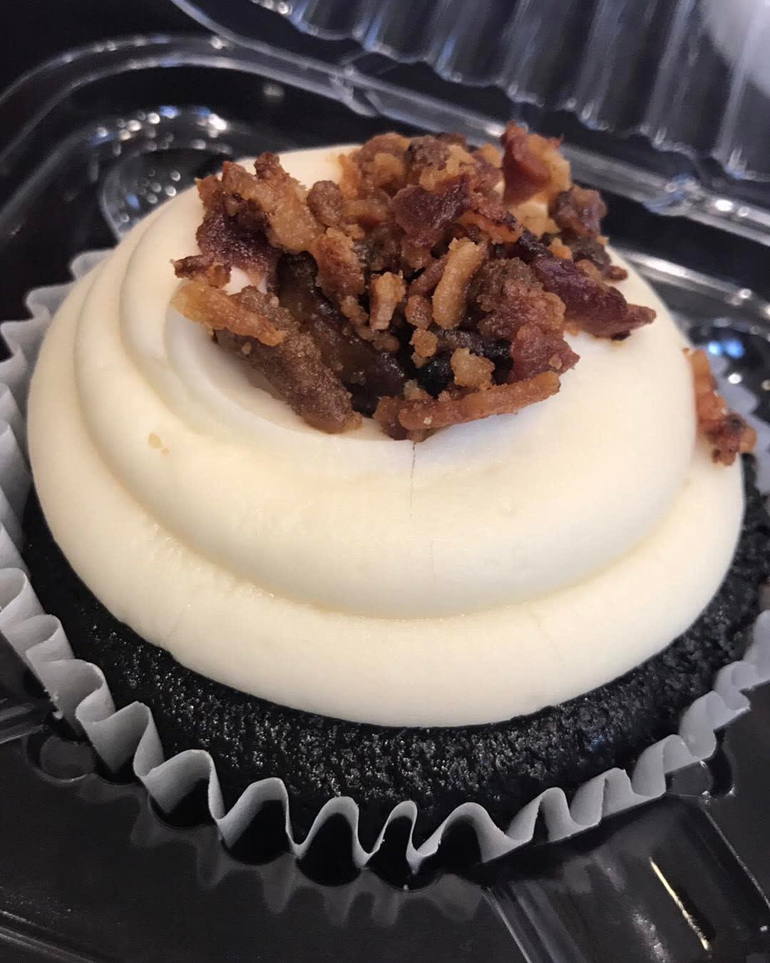 Single Jumbo Cupcake - Cupcakes - Fat Lady’s Cakes and Pies - Dessert ...