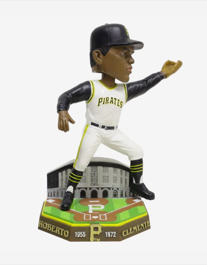 Pirates Retired Roberto Clemente Pro Gate Series Bobblehead - Collectibles