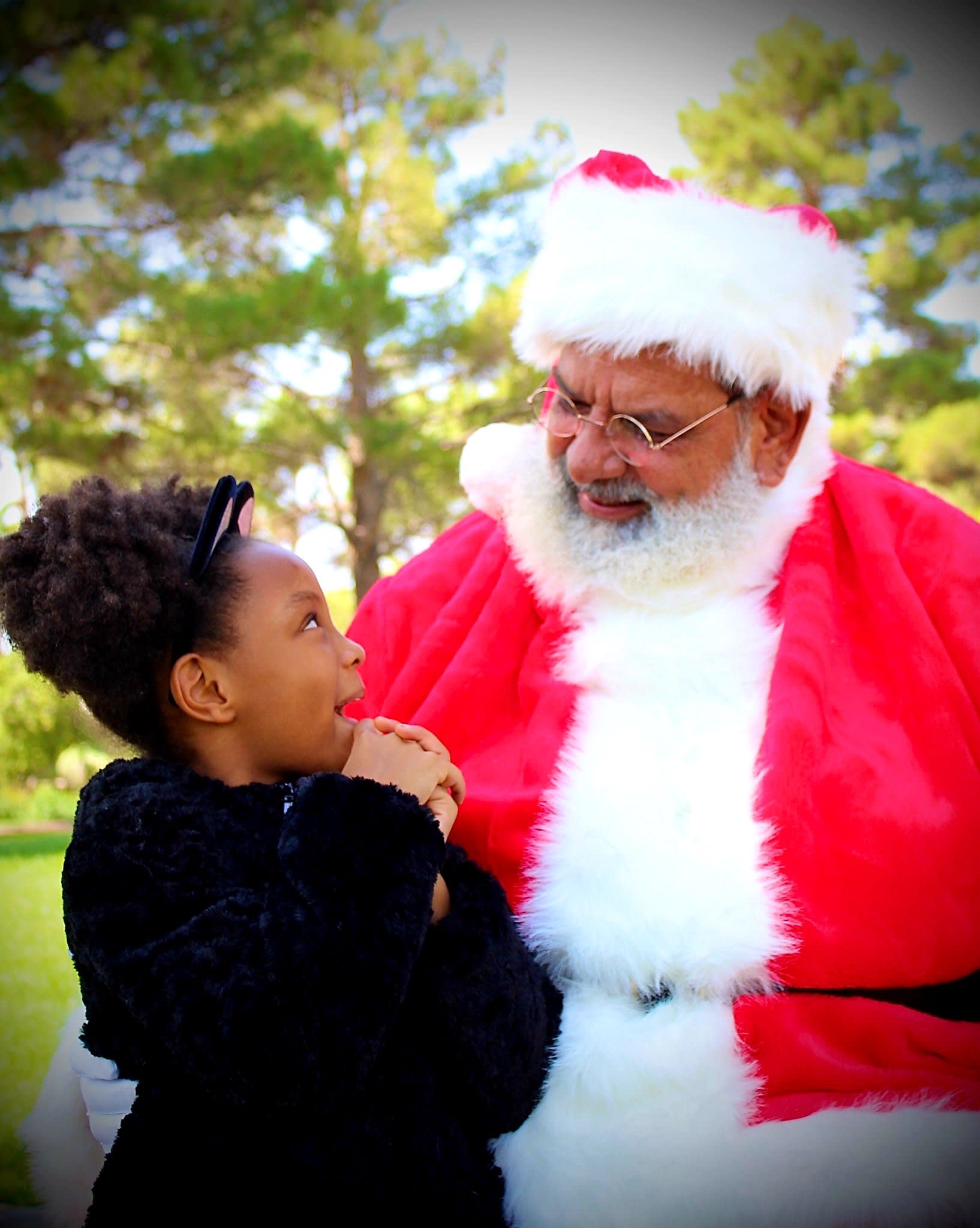 Portraits - Santa Services - Santa's in Las Vegas | Santa Claus for ...