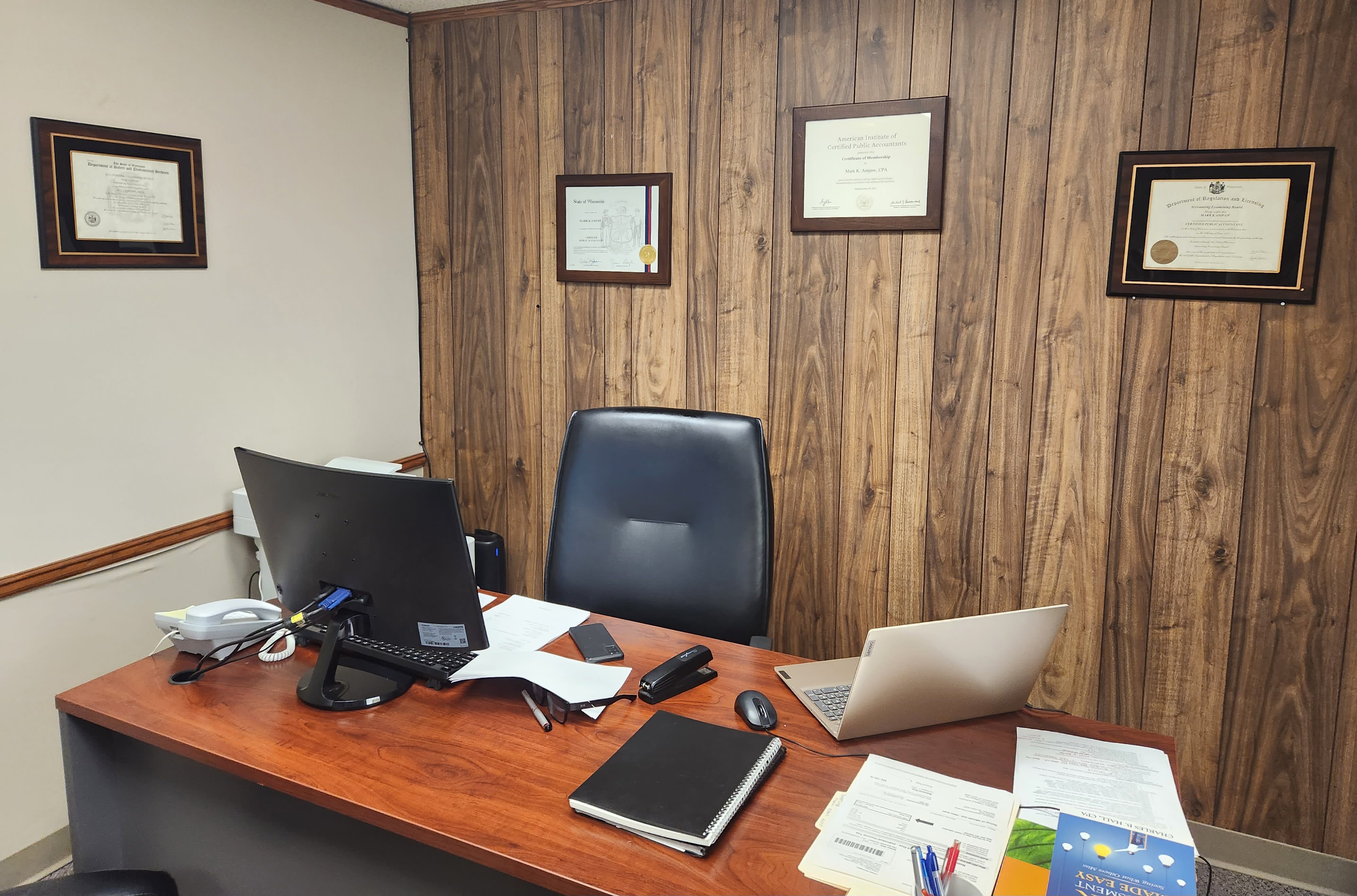 Ampaw & Associates LLC | Accountant Services | Milwaukee