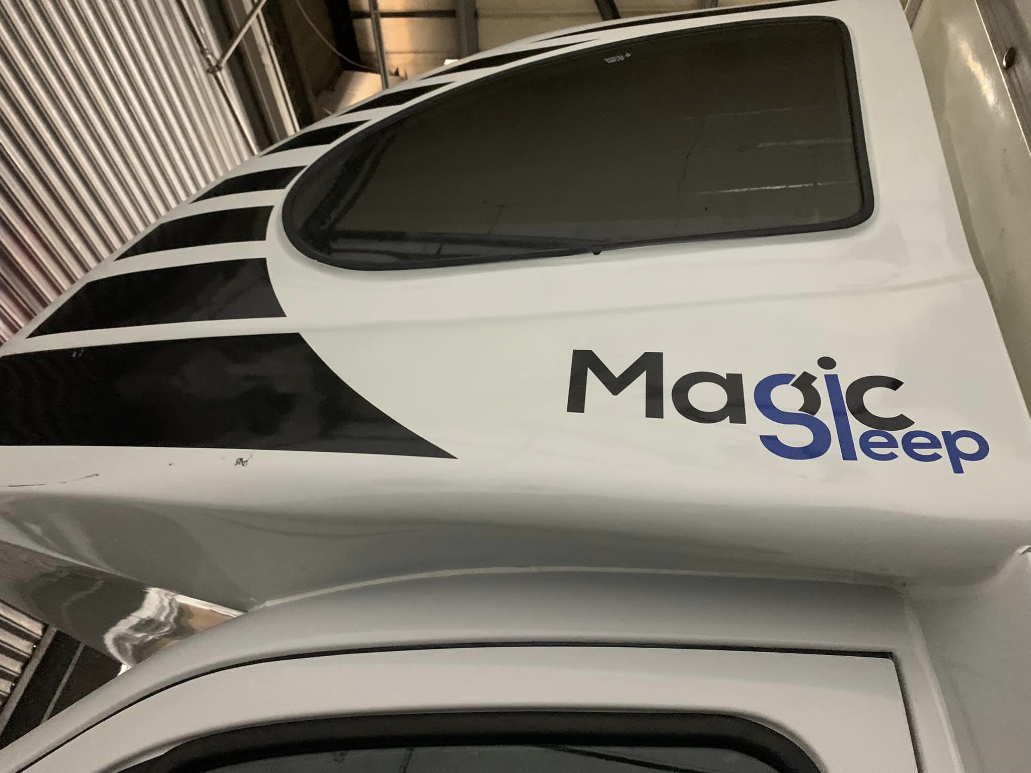 Luton Box Van Sleeping Pods - Van Customization - AHCraft | Commercial ...