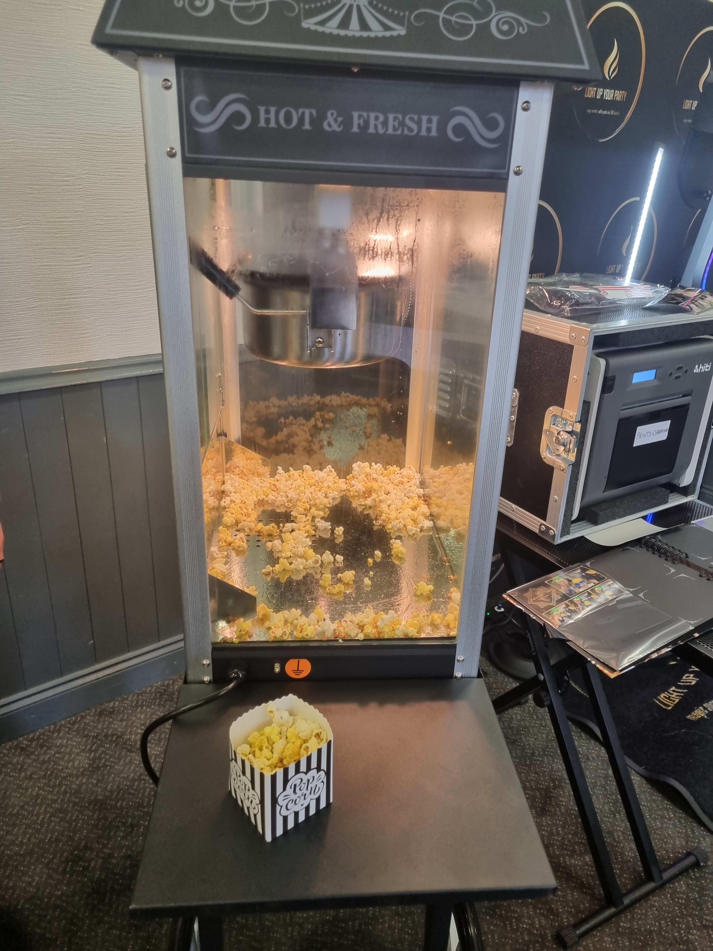 Popcorn Machine - Hire Products for Parties - Light Up Your Party ...