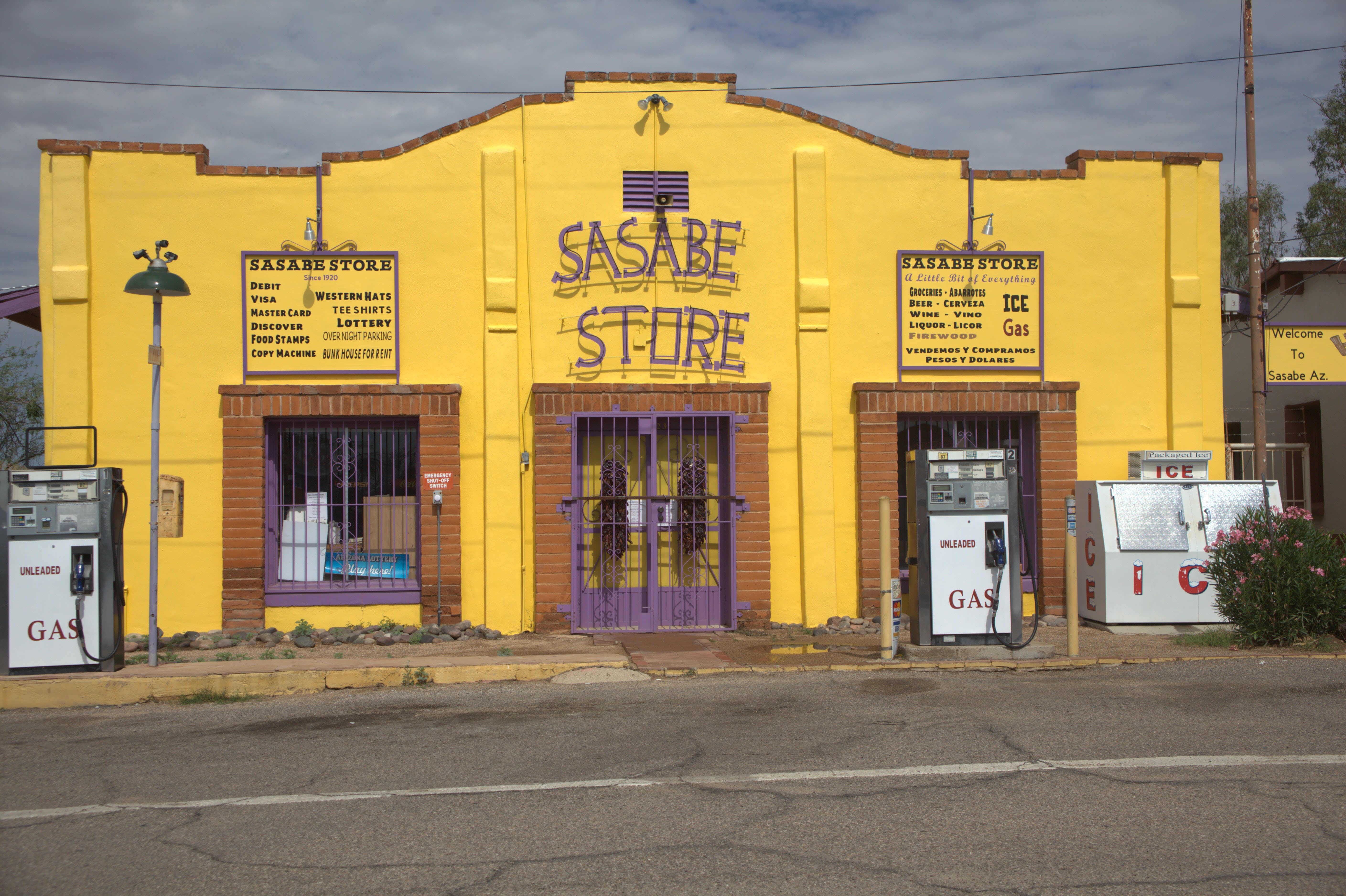 Sasabe Yellow Store - Architecture Photos - Red Stick Arts ...