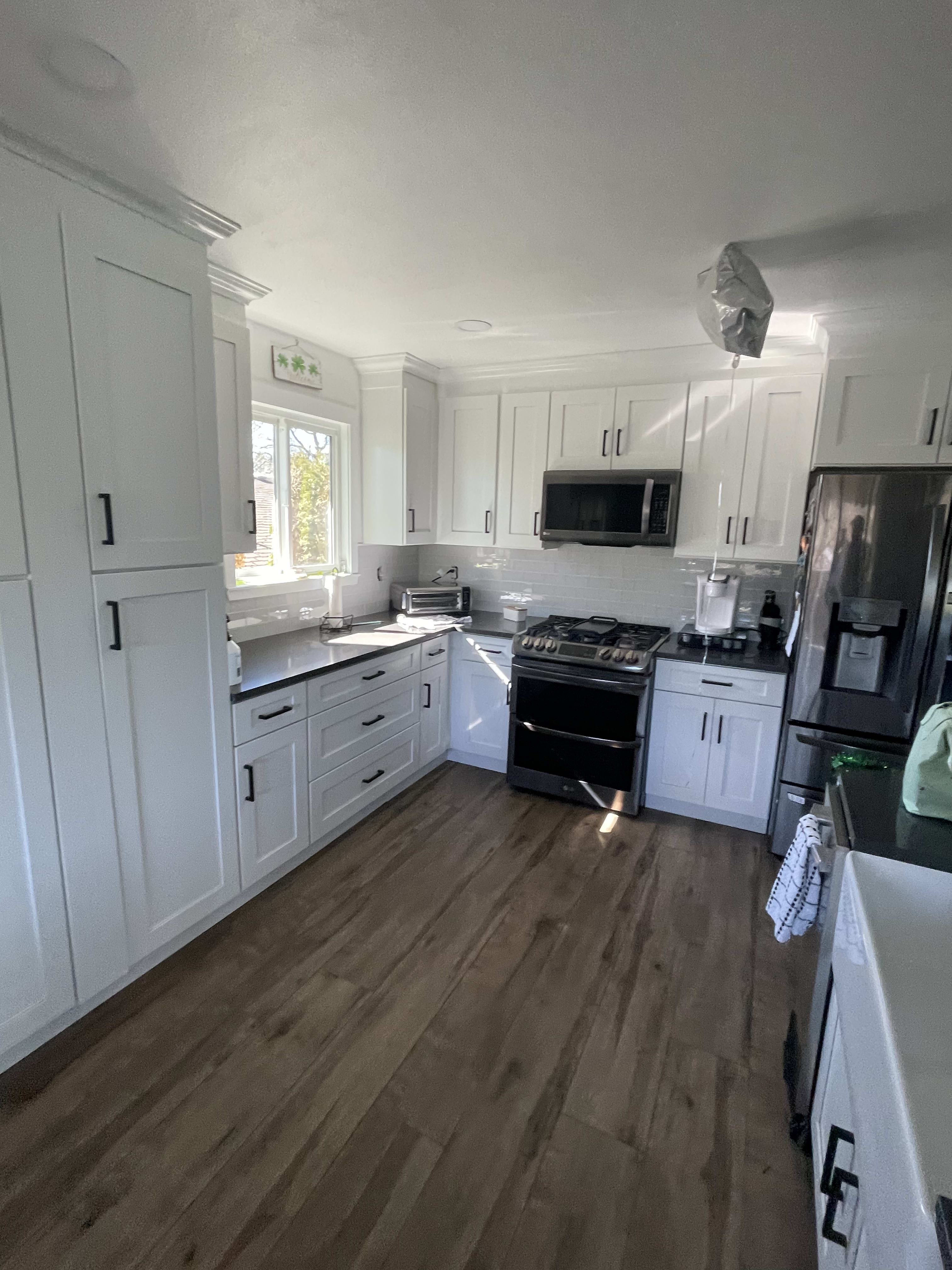 Mb Construction And Remodel Llc - Builders & Contractors in Salem