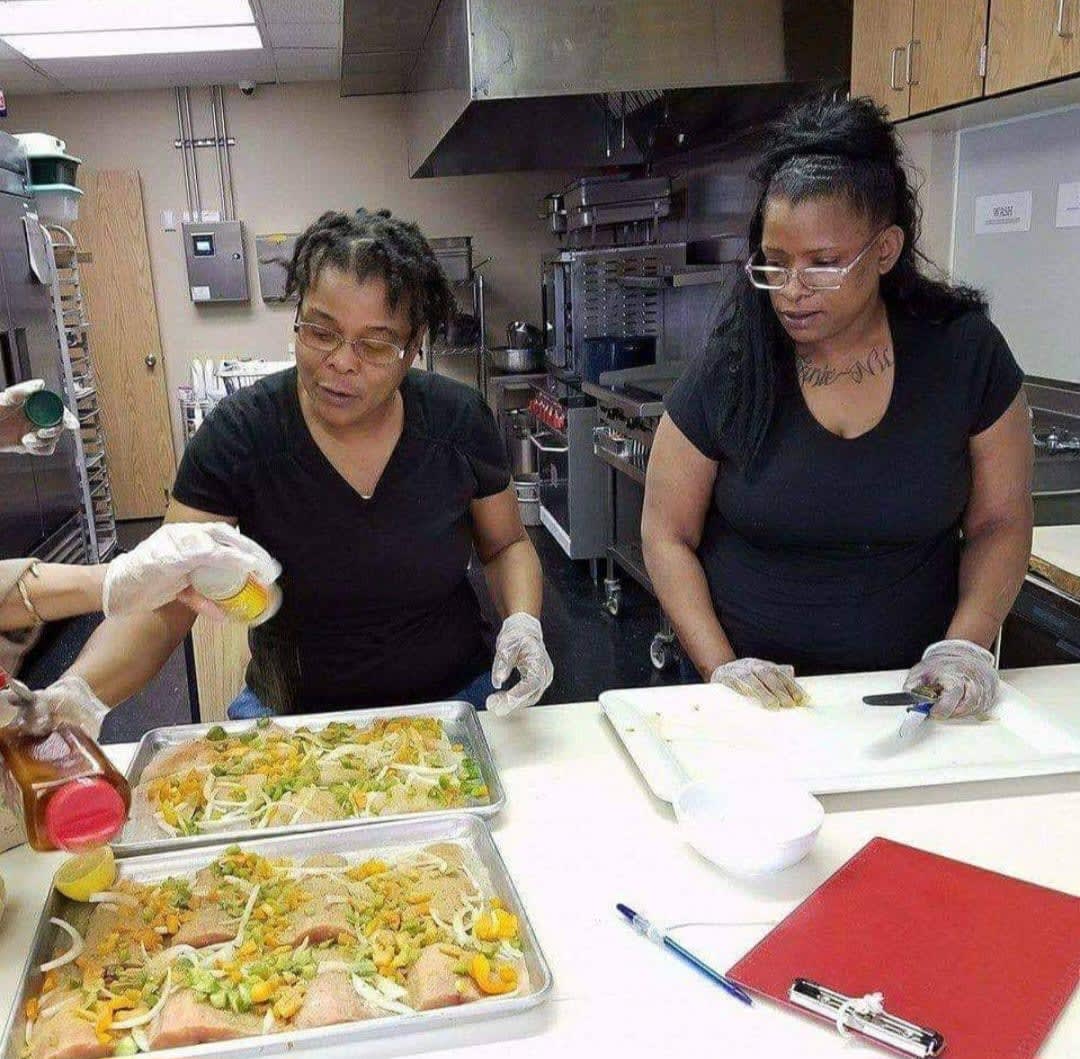 Food Safety Training - Comprehensive Food Safety Solutions - 6P ...