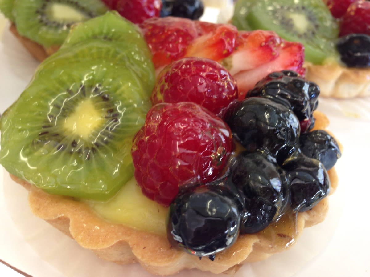 Mixed Fruit Tart - Authentic French Pastries - Doré Bakery | Bakery ...