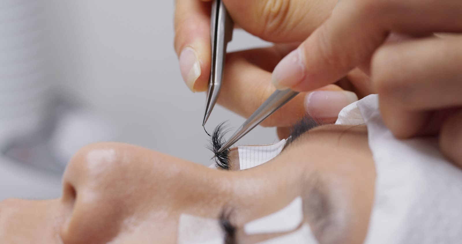 LOTUS UV-LED | Eyelash and Brow Specialist | Houston