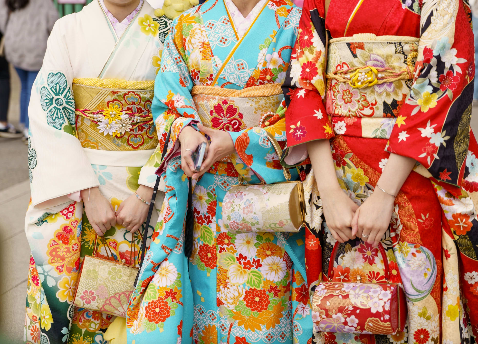 Weaving Threads of Passion and Tradition at Kimono Suishin - Kimono ...