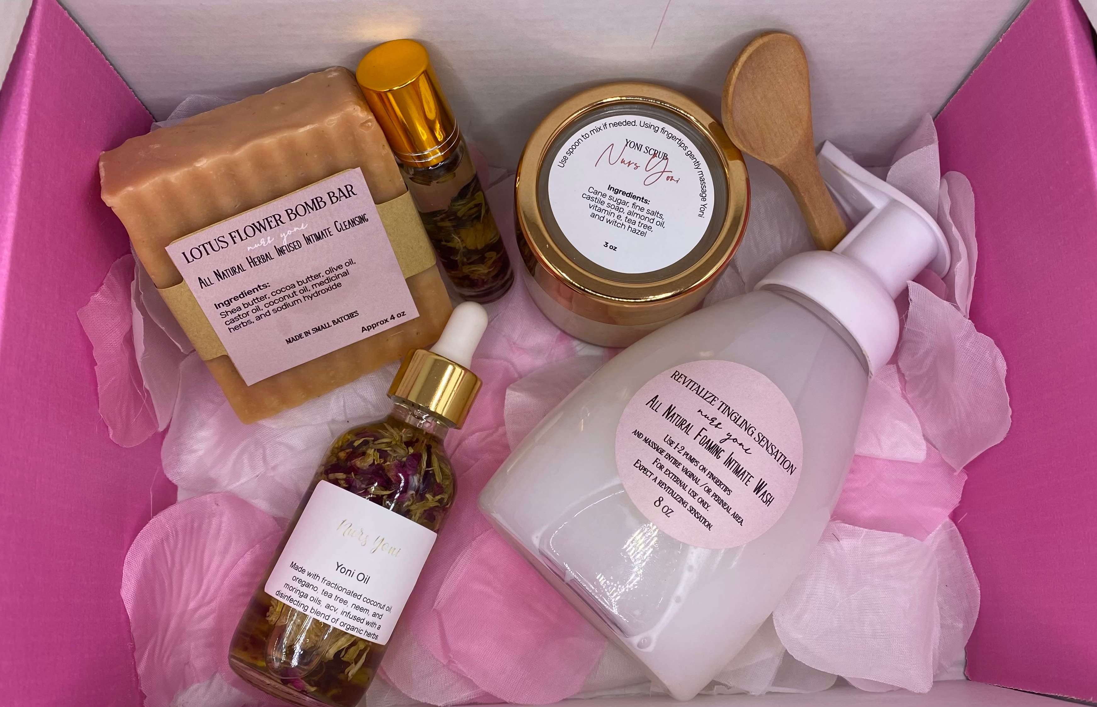 Lotus Flower Bomb Perfume