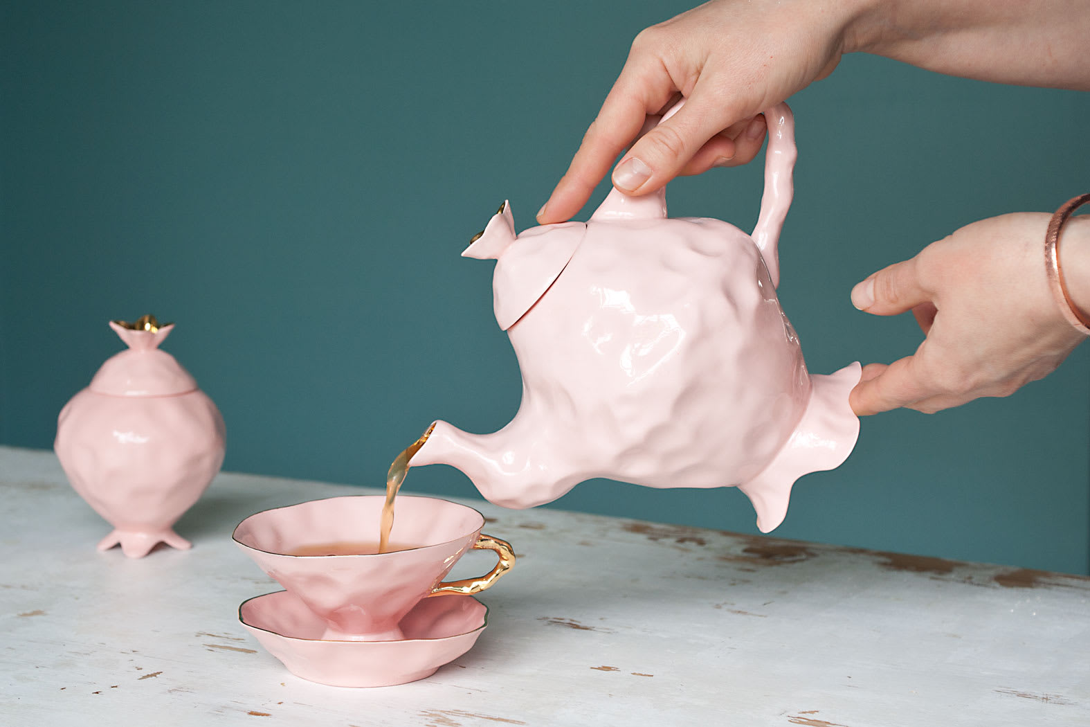 Alice in Wonderland teapot or tea set - Tea Sets - Kina Ceramics ...