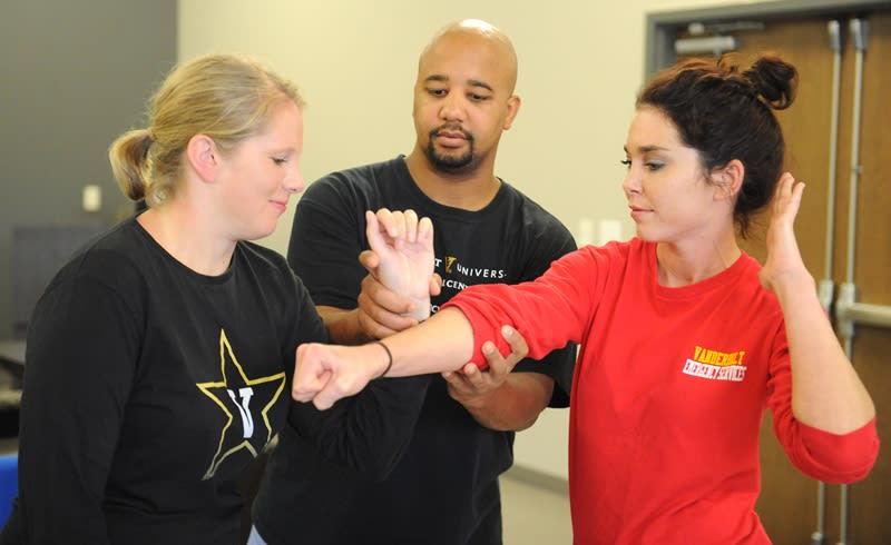 Practioner -1 Day Theory + Physical Restraint & Breakaway Training.