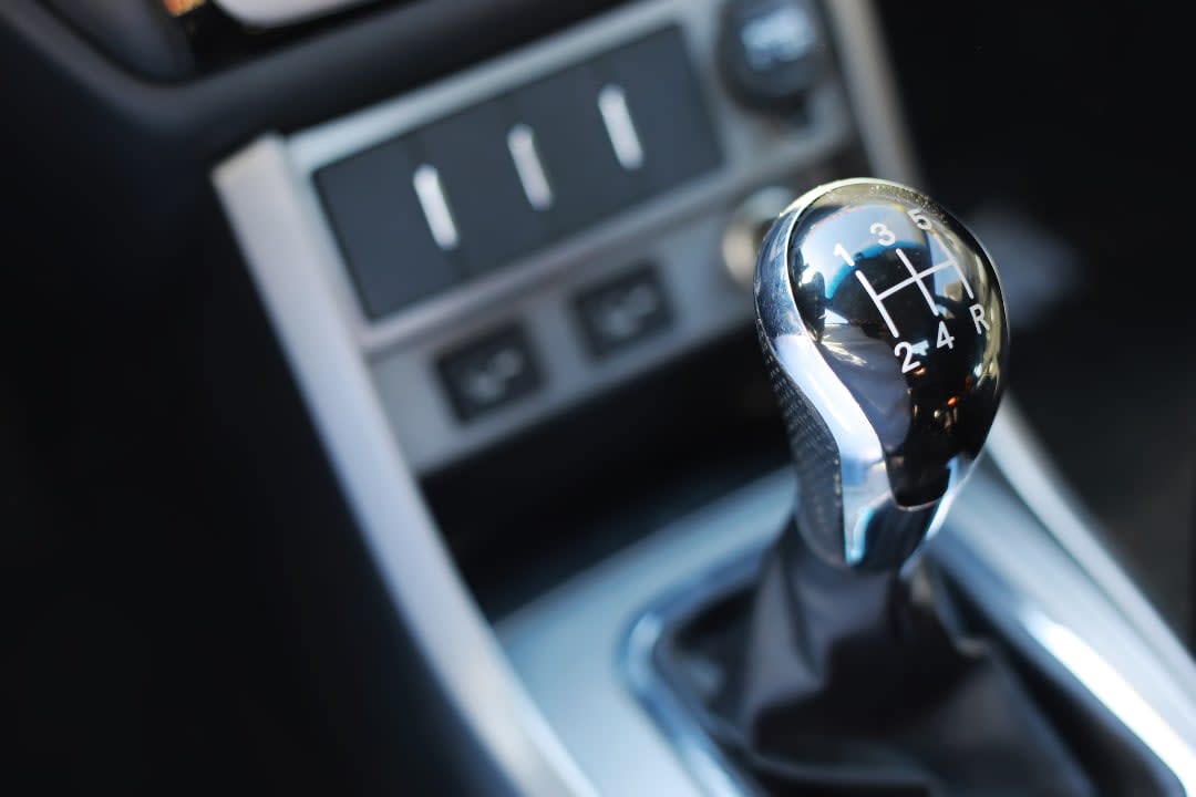 Manual Transmission Driving Lessons - Driving Lessons - Alpha Rentals ...
