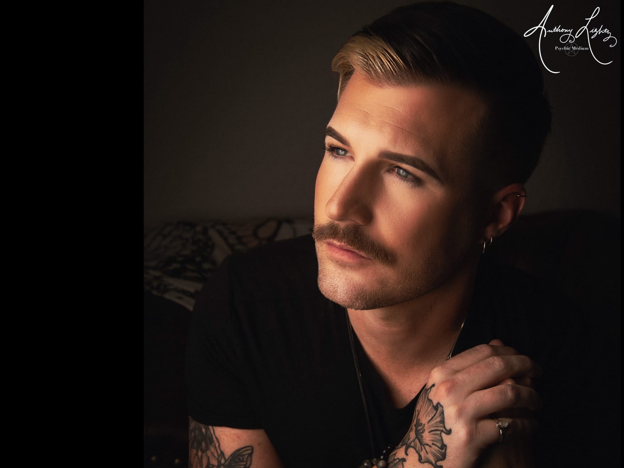 Anthony Lightz - Psychic Medium - Tarot and Aura Readings in St Petersburg