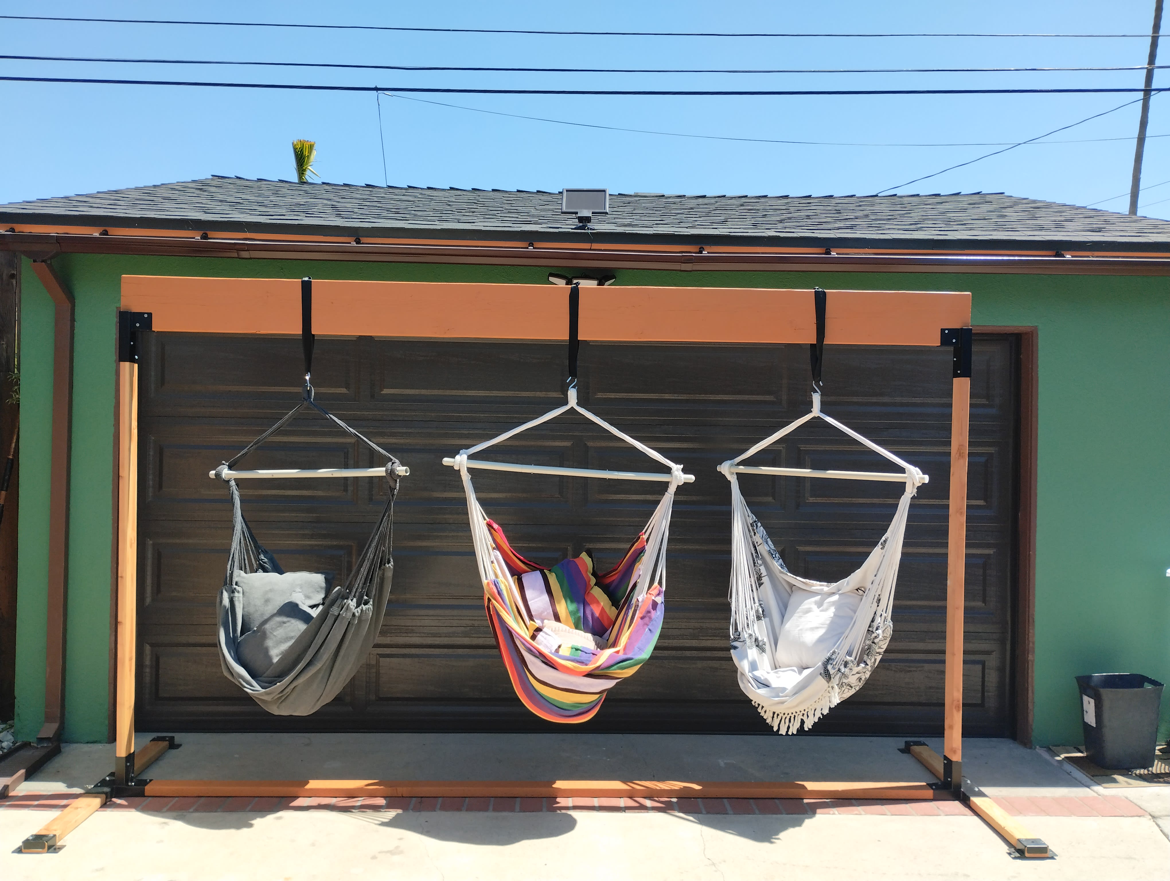 A G Stand - Wooden Stand Store in Gardena