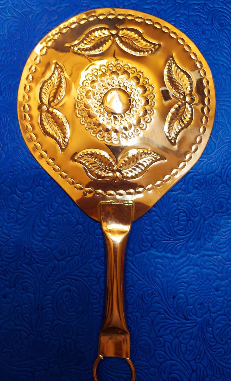 Oya fan Copper crown orisha fan Oba, Yewa - abebe abanico flamboyan ...