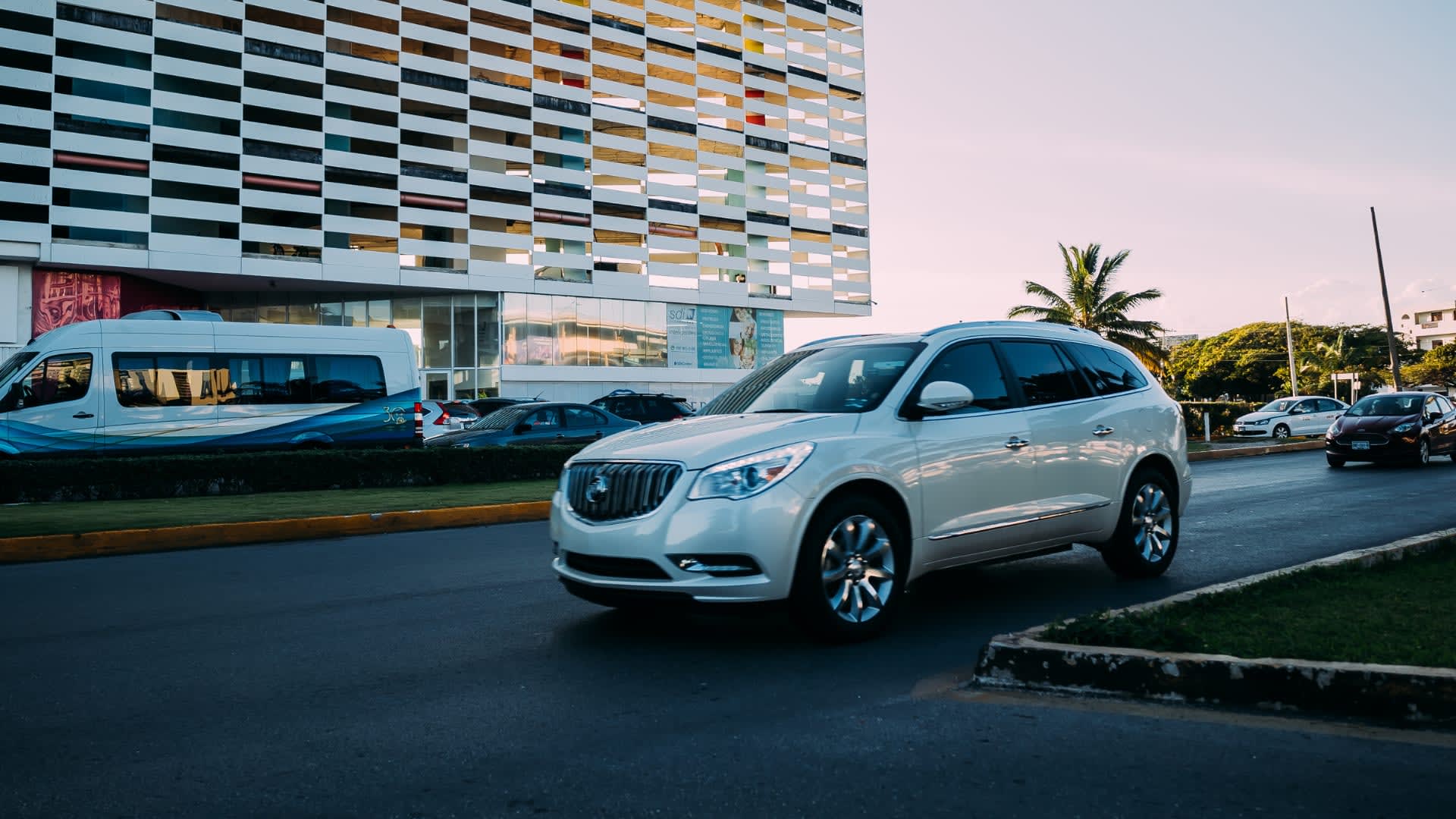 Suv Rental - Car Rentals - Discount Car Rental, LLC - Affordable Car ...