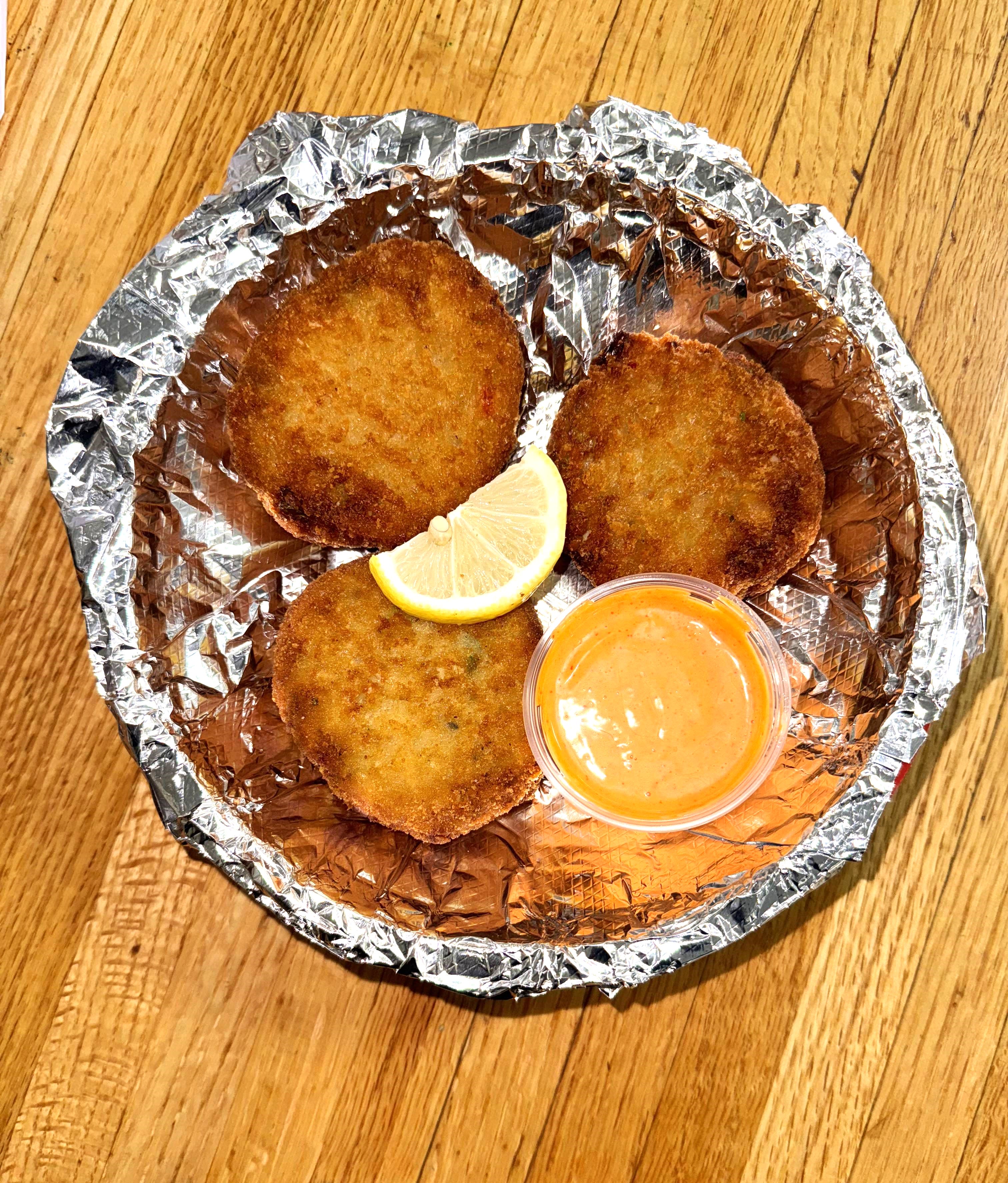 Crab Cakes (3) - Appetizers - Snow Crab Juicy Seafood | Seafood ...